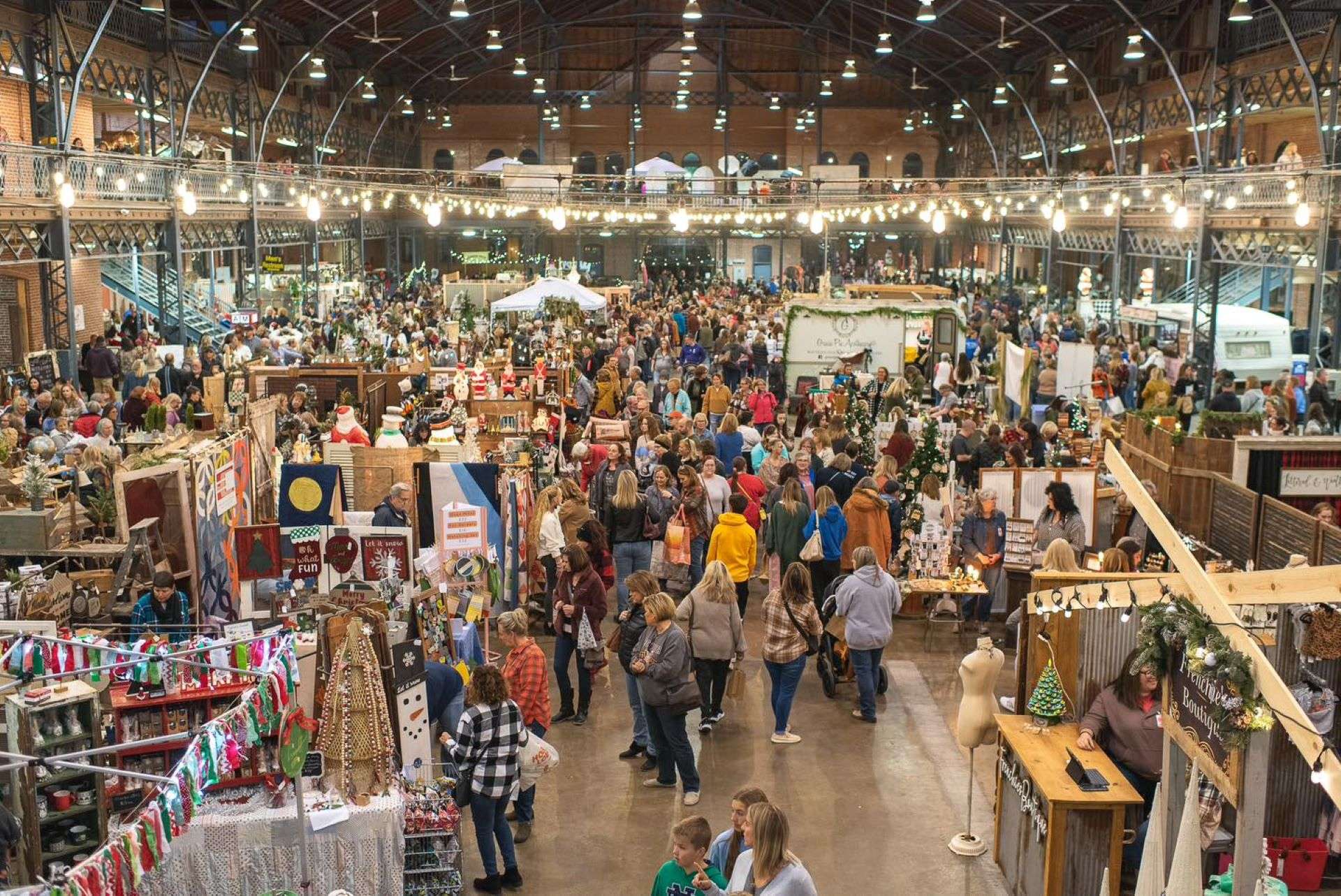 Hobnob Holiday Market | Enjoy Illinois