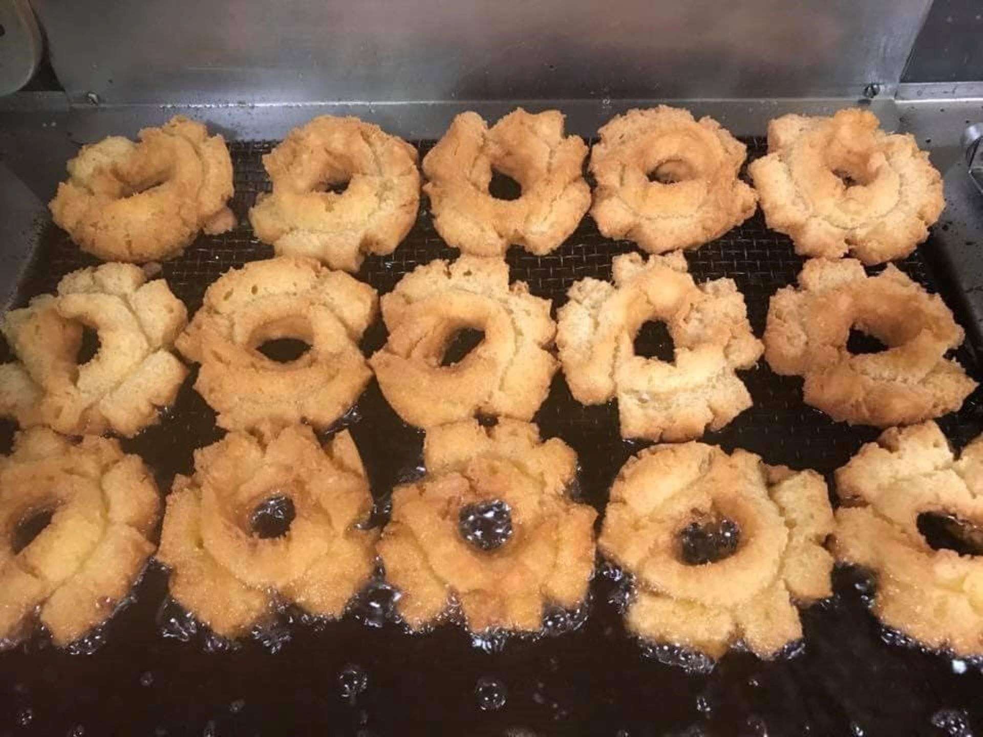 Dimple Donuts | Enjoy Illinois