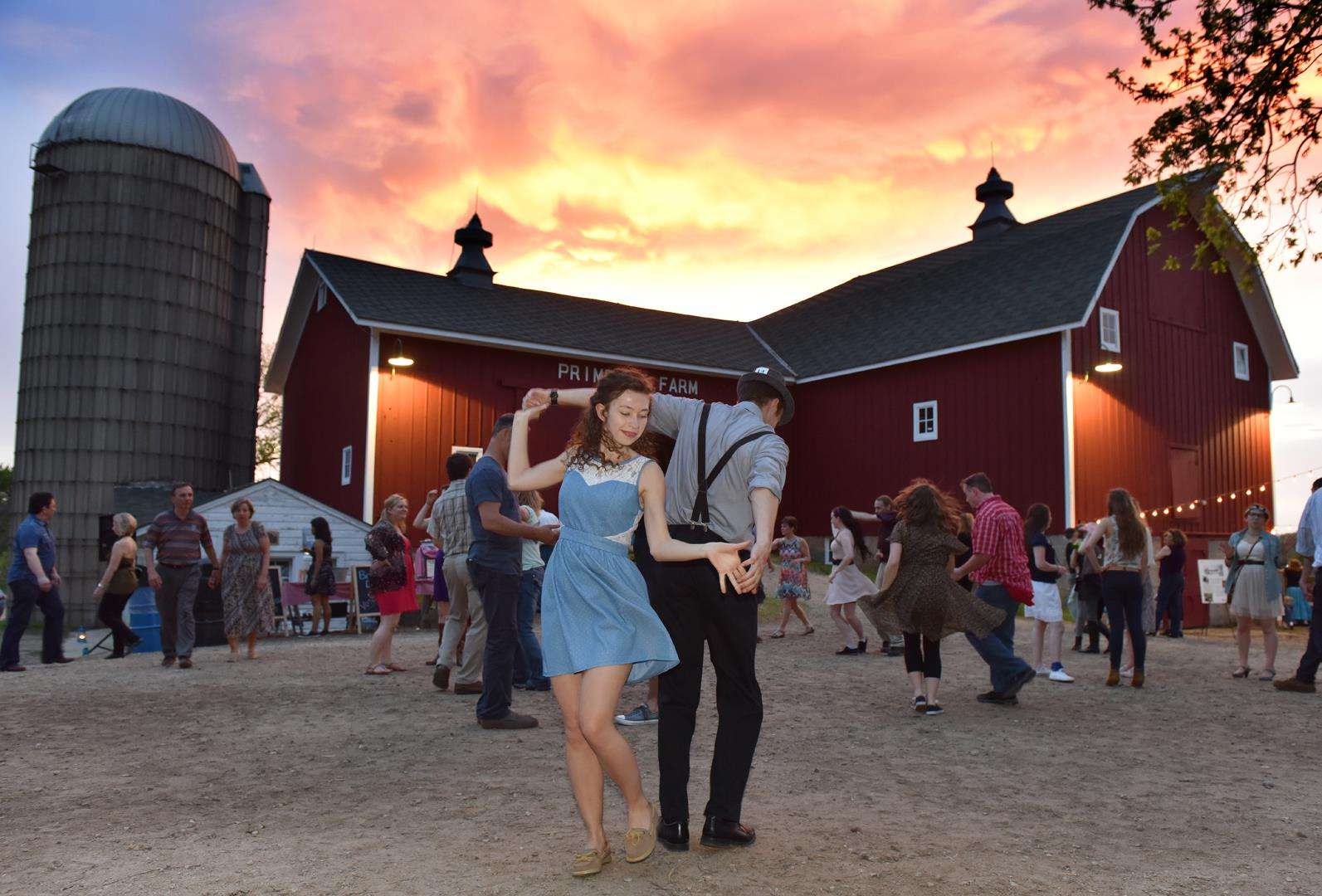 Swing Into Summer Barn Dance | Enjoy Illinois