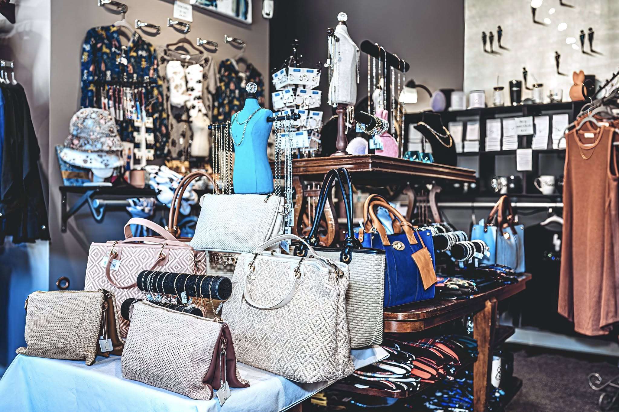 Liz & Kate Boutique | Enjoy Illinois