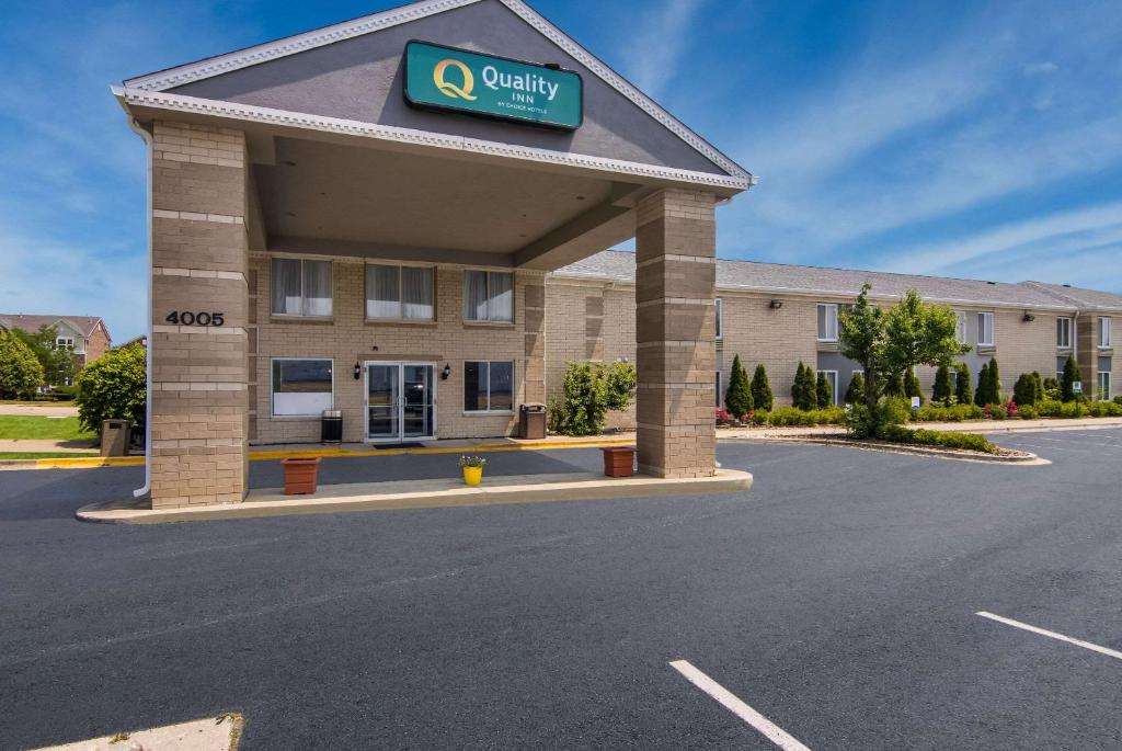Quality Inn - Aurora | Enjoy Illinois