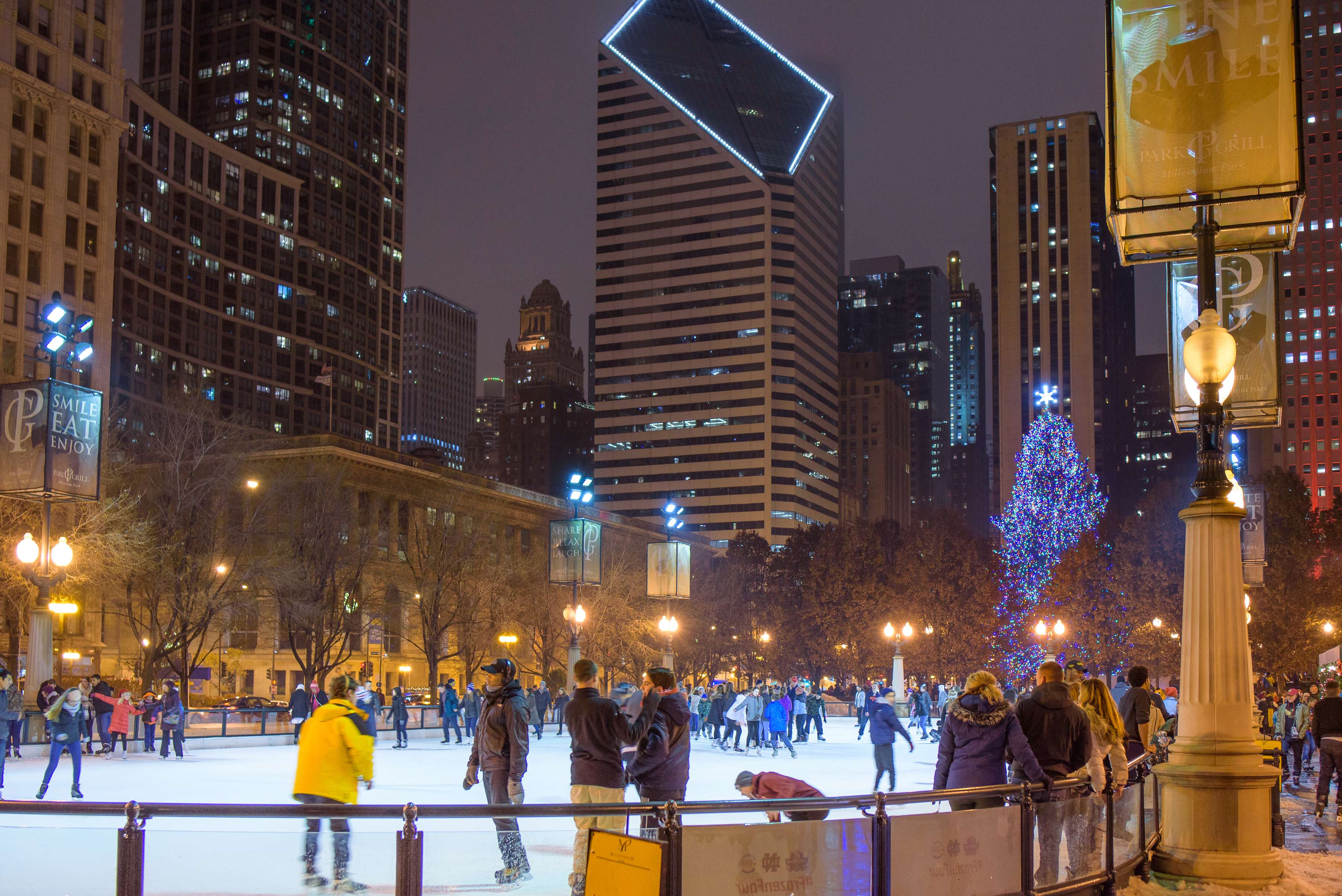 McCormick Tribune Ice Rink | Enjoy Illinois