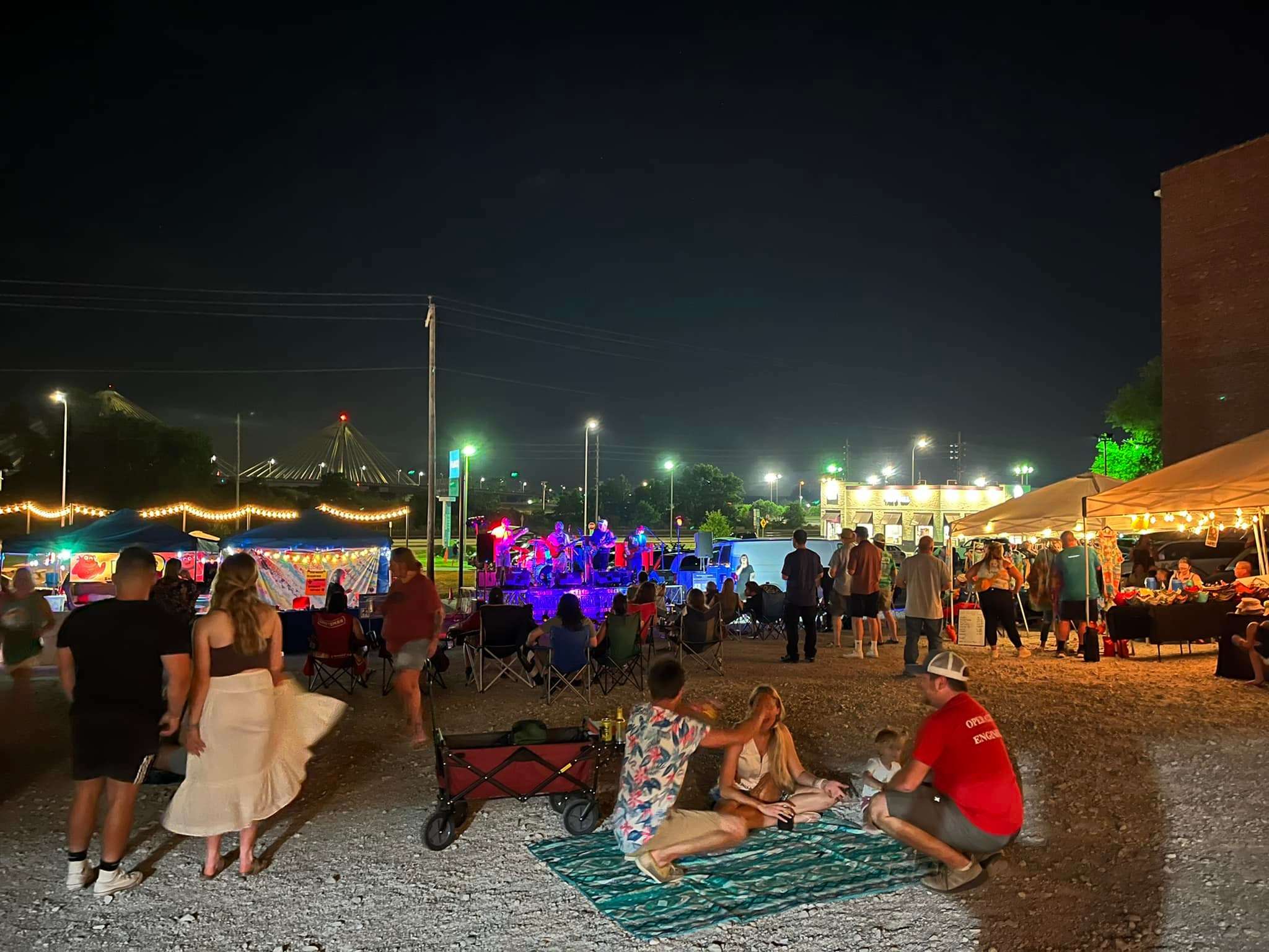 Alton Night Market | Enjoy Illinois