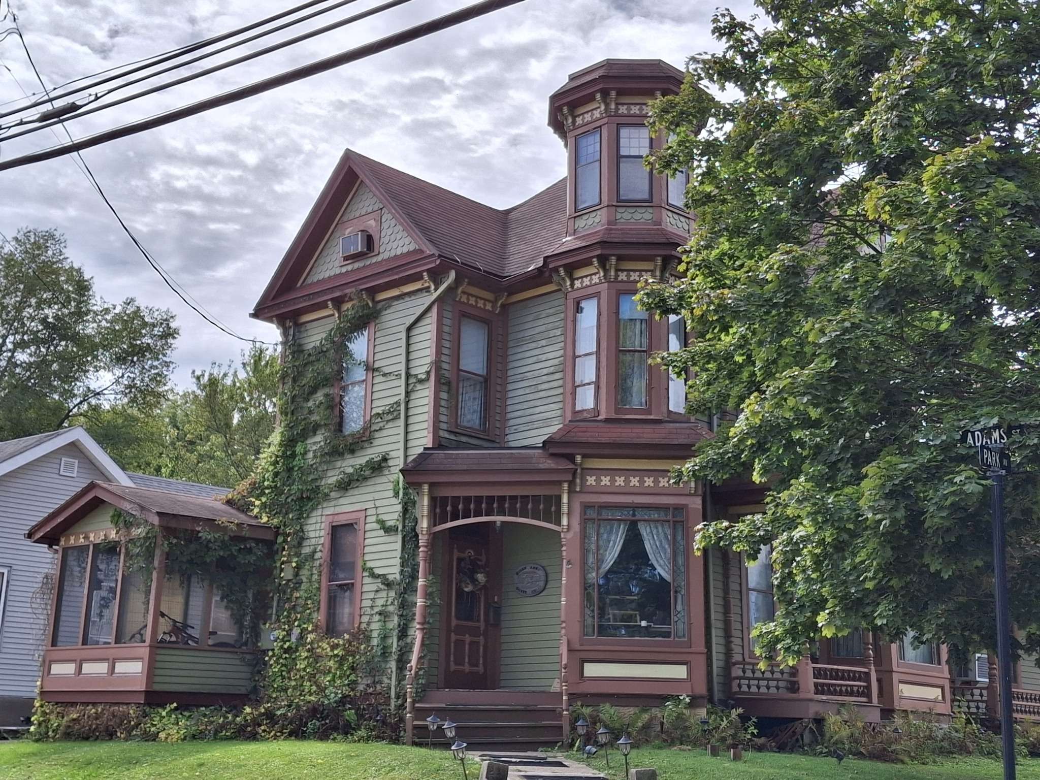 The Painted Cat of Galena | Enjoy Illinois