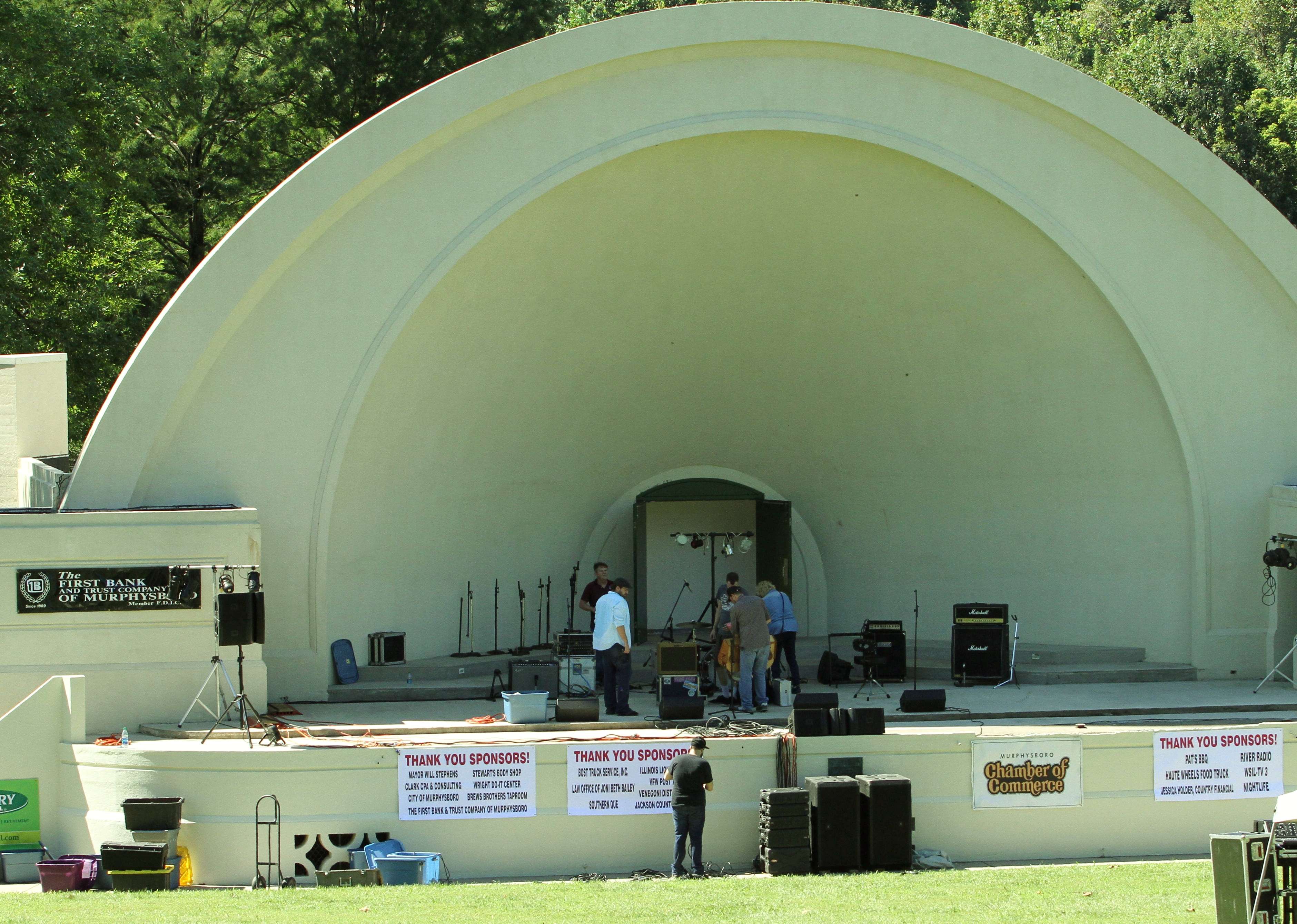 Riverside Park Band Shell | Enjoy Illinois