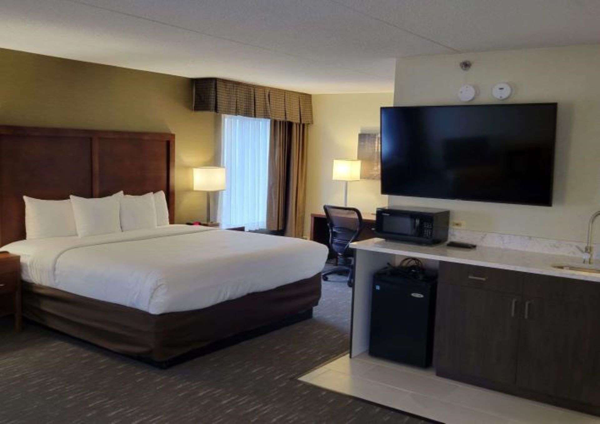 Best Western Chicago - Downers Grove | Enjoy Illinois