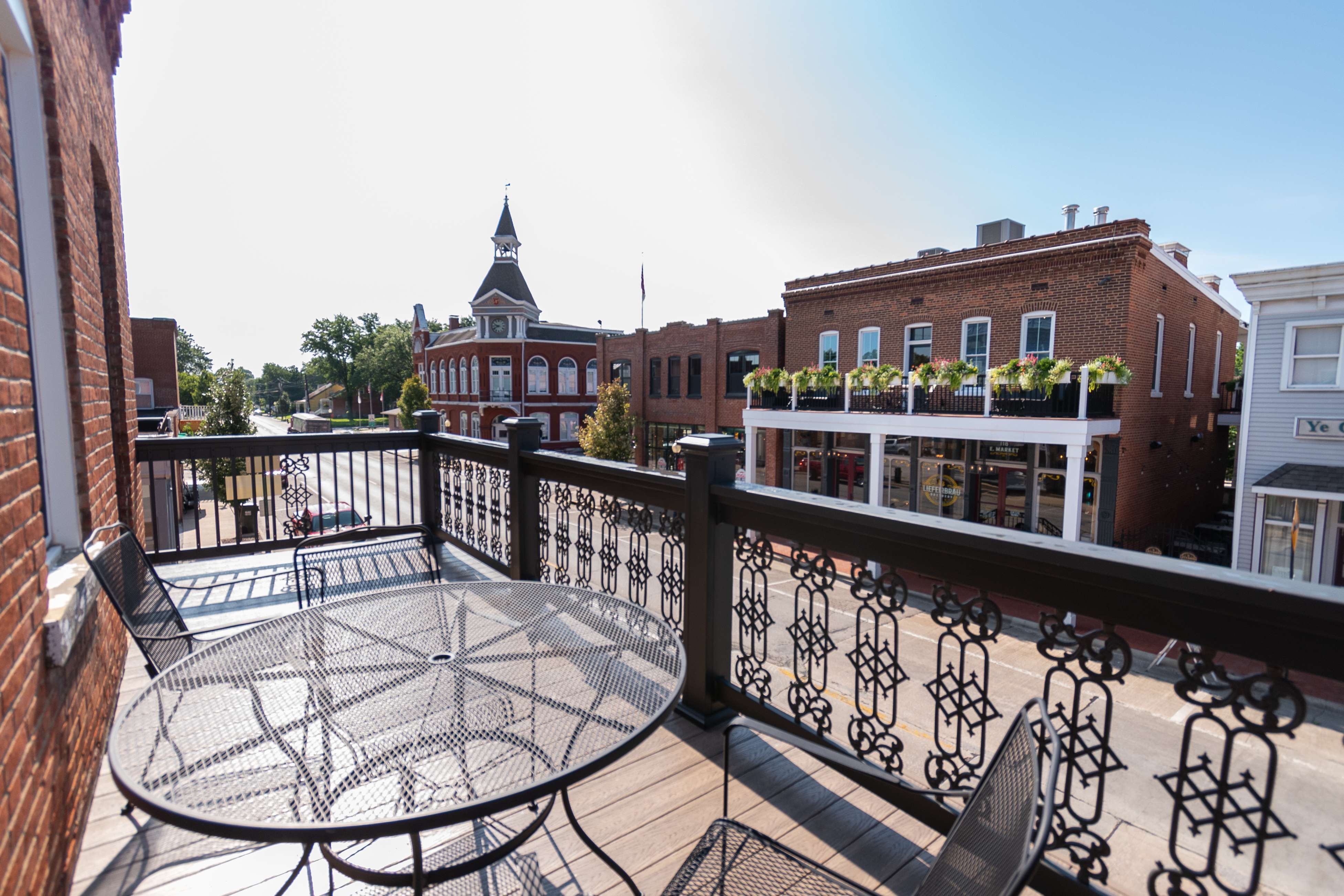 Boekhoff Guest Suites | Enjoy Illinois