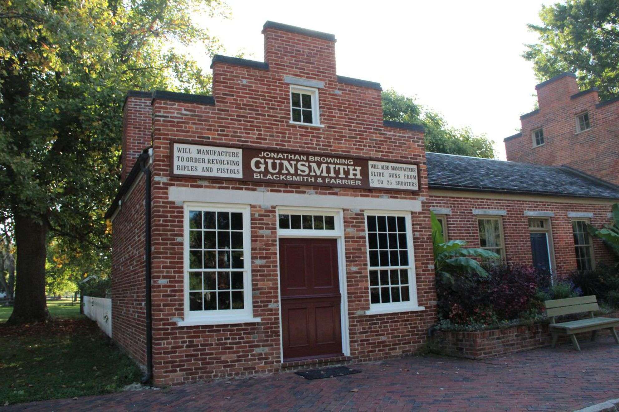 Browning Home & Gunsmith | Enjoy Illinois