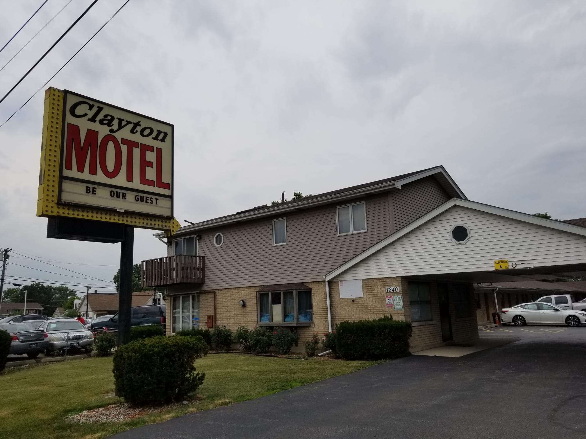 Clayton Motel - Bridgeview | Enjoy Illinois