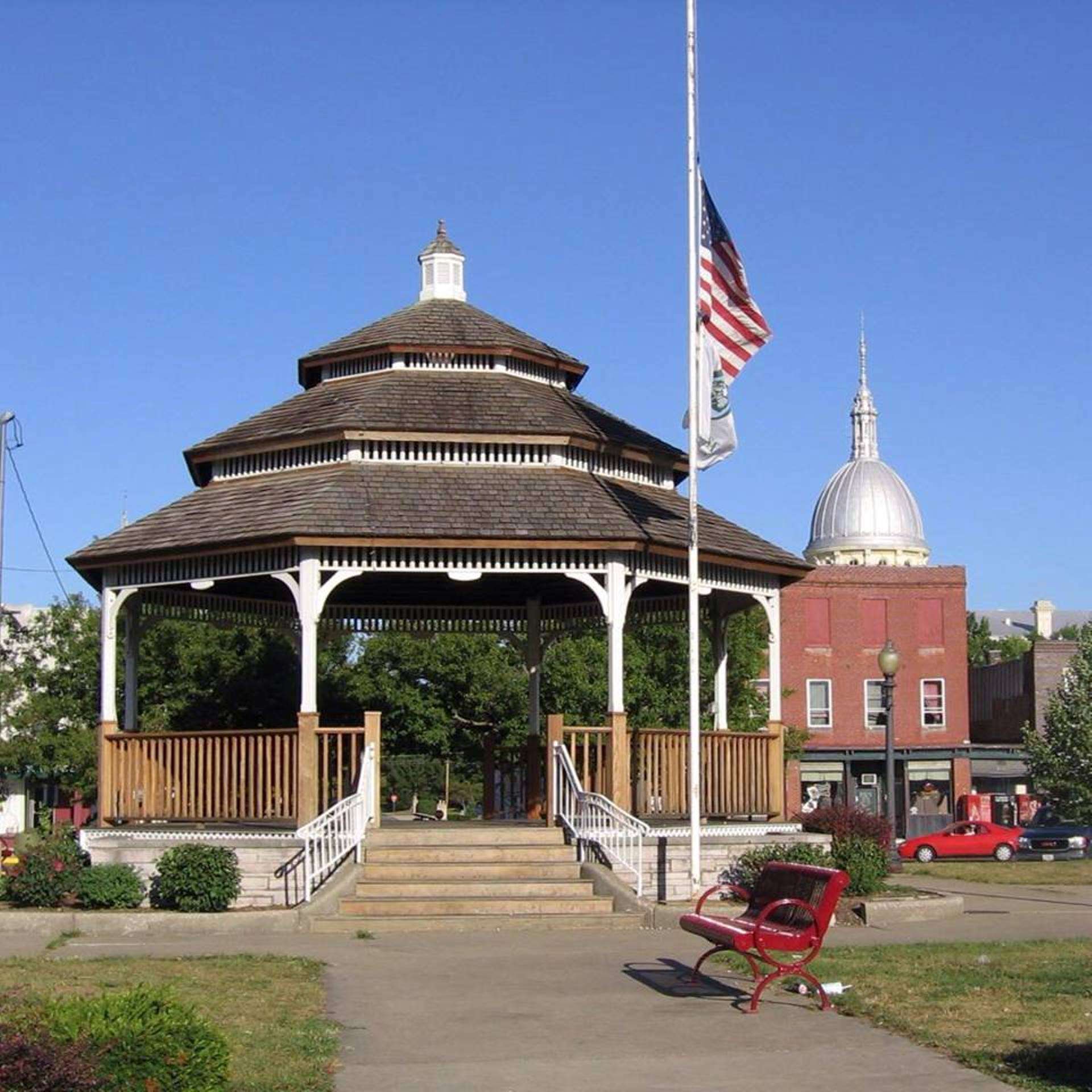 Carlinville Historic Square | Enjoy Illinois