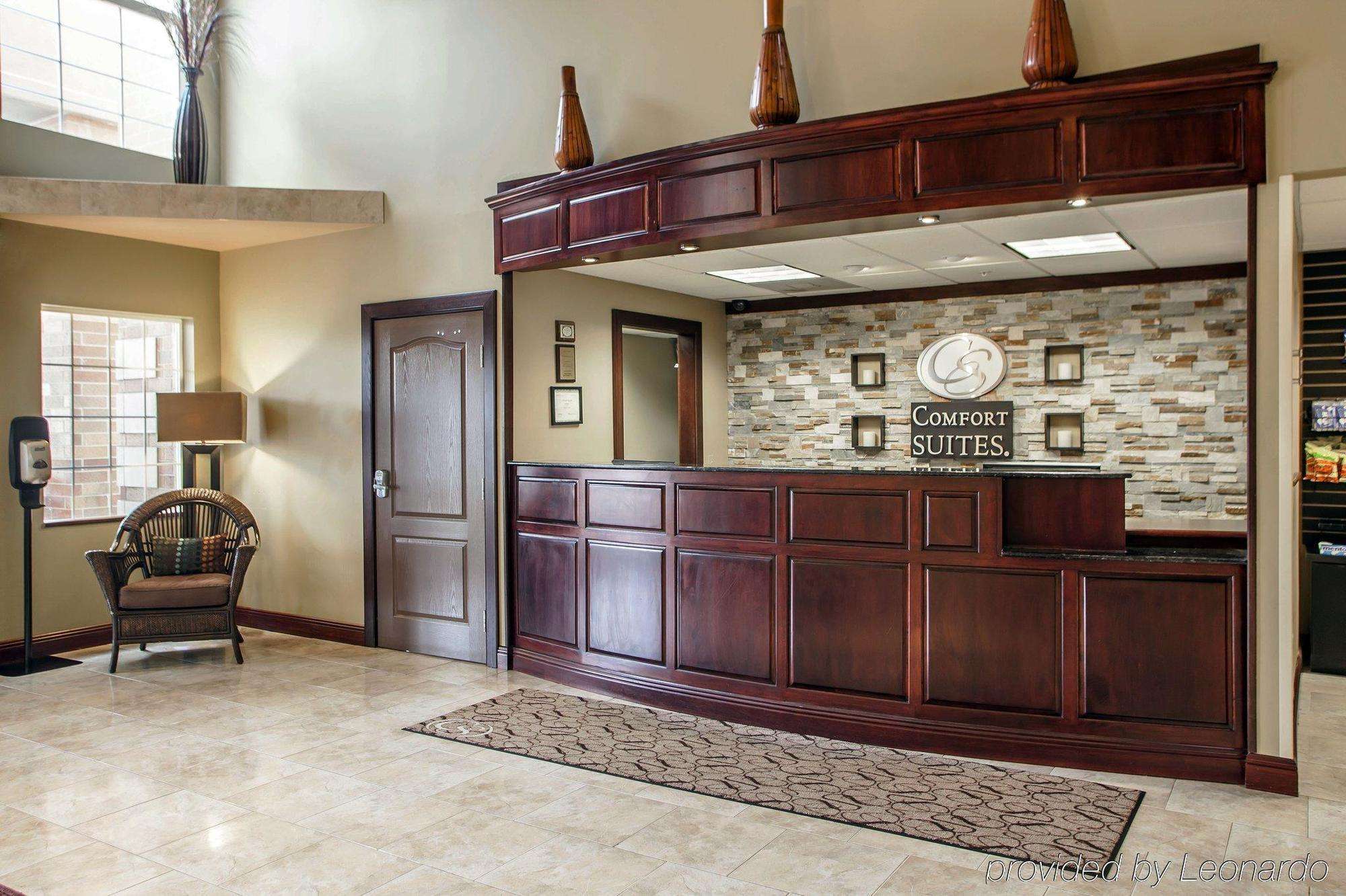 Comfort Suites Elgin | Enjoy Illinois