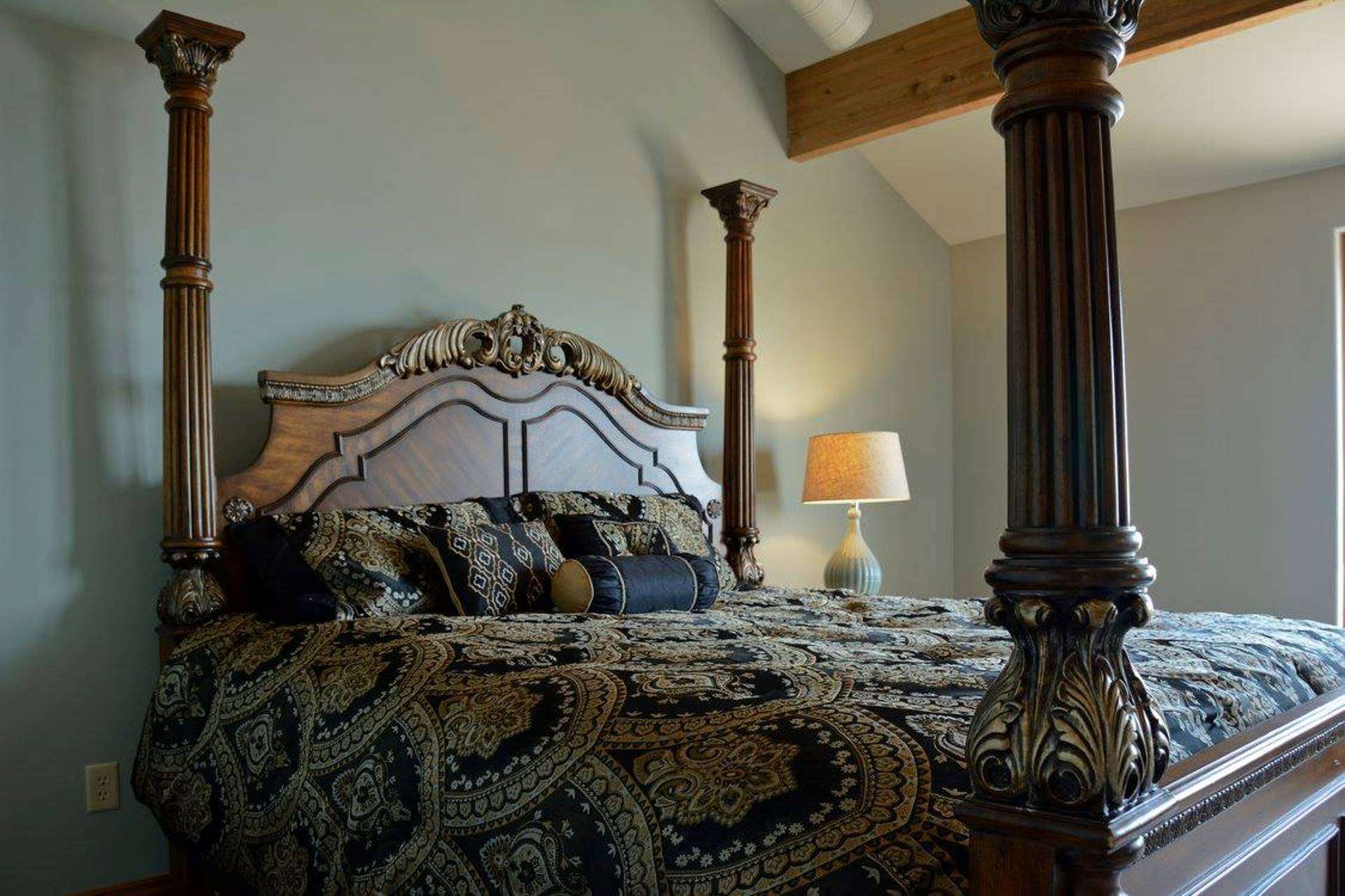 Alton Cracker Factory Great Rivers Lodging | Enjoy Illinois