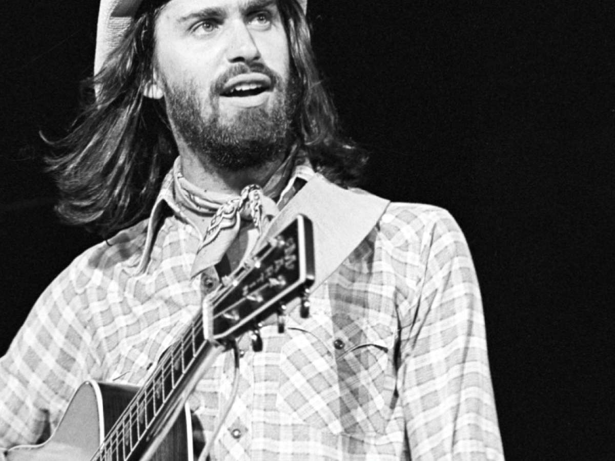Dan Fogelberg: Native Son at the Scottish Rite Theatre | Enjoy Illinois