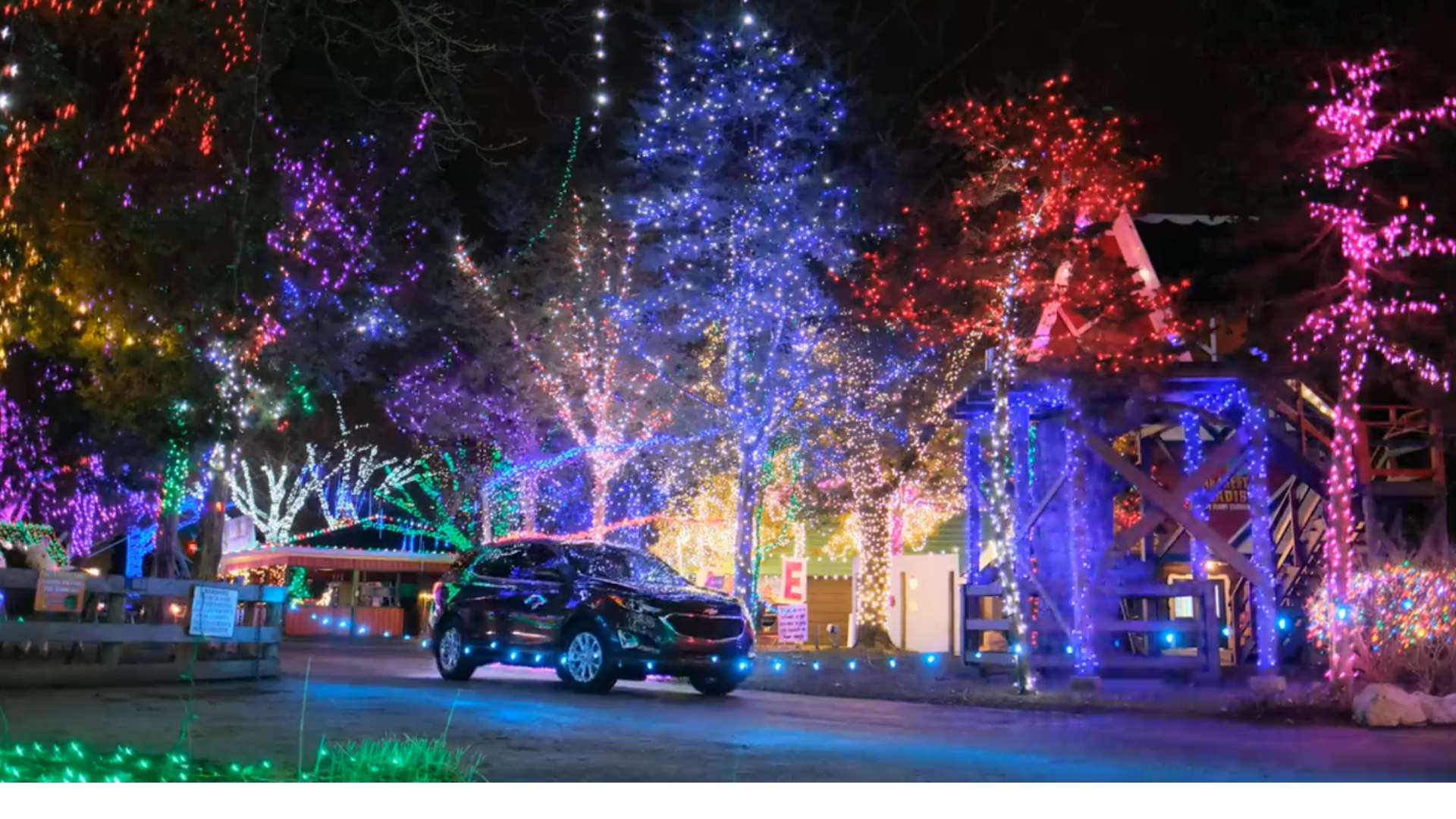Santa’s Village Magical Christmas Drive-Thru | Enjoy Illinois