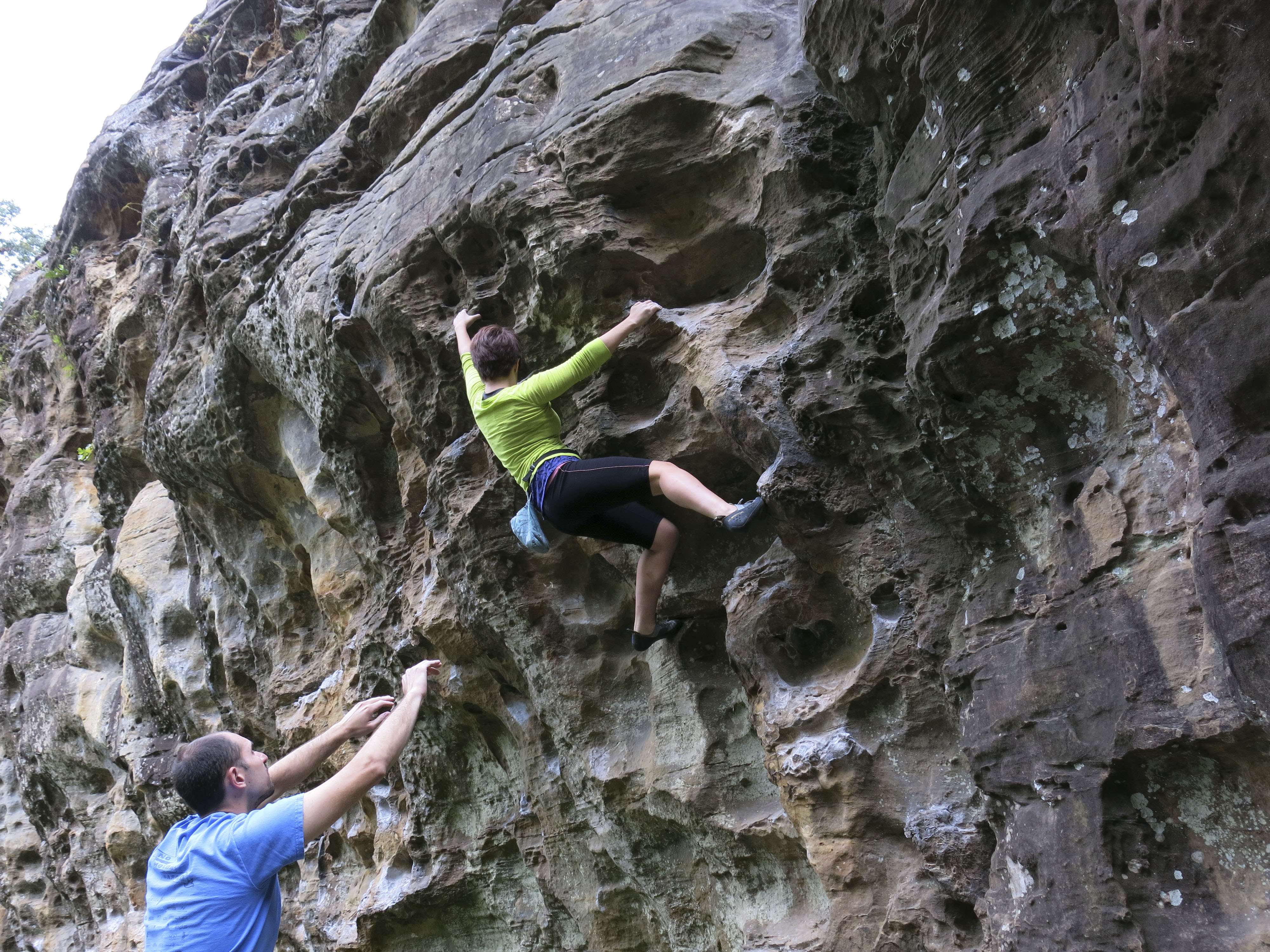 Vertical Heartland Climbing School at Draper's Bluff | Enjoy Illinois