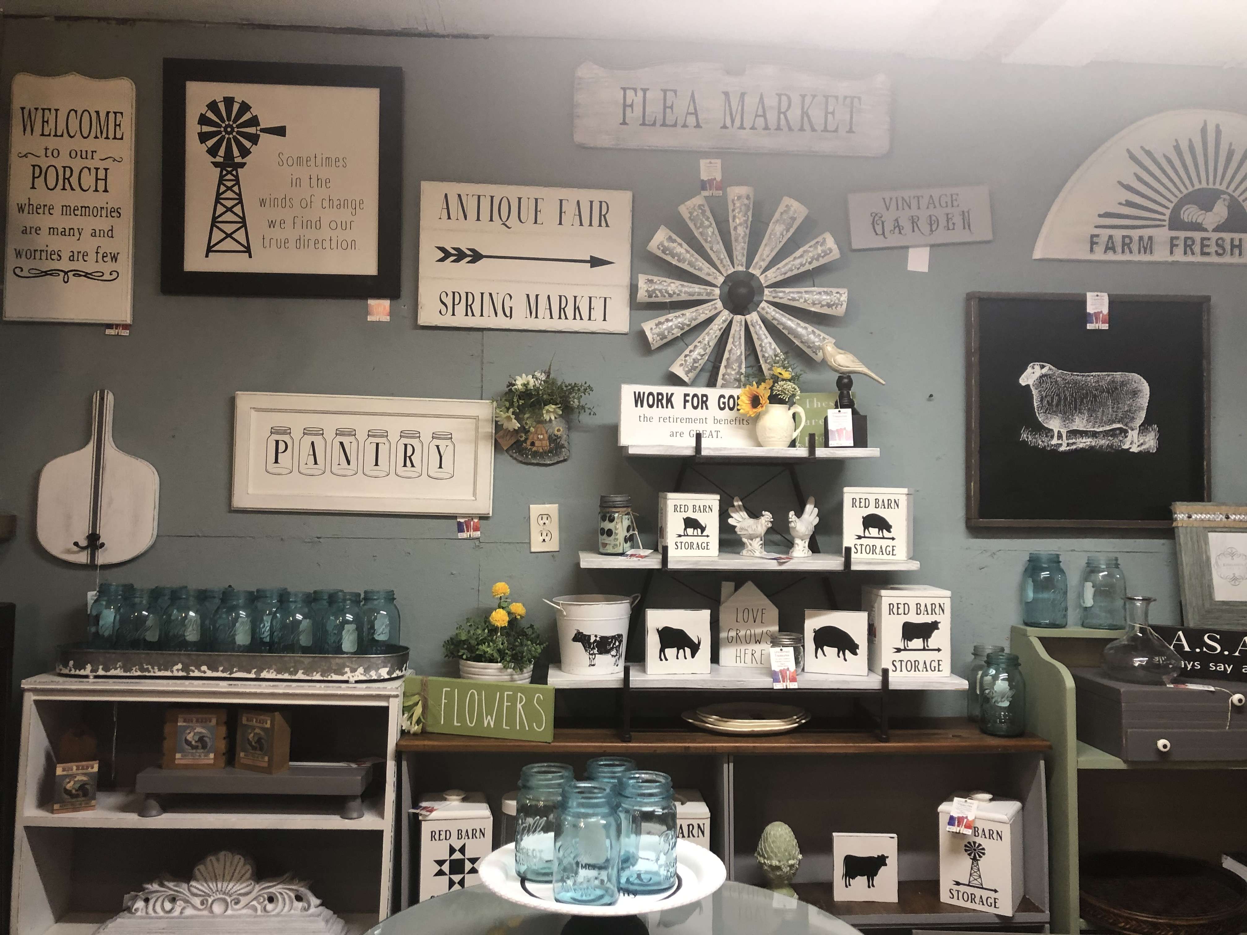 Golden Goodies Resale | Enjoy Illinois