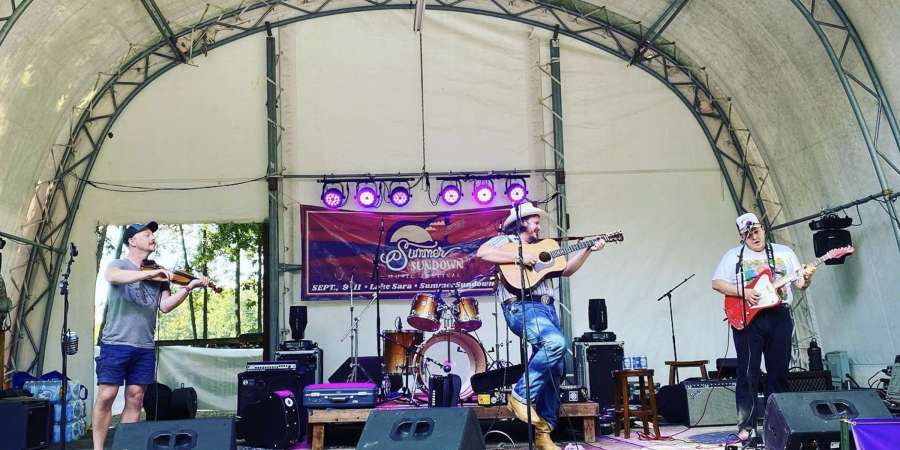 Summer Sundown Music Festival | Enjoy Illinois