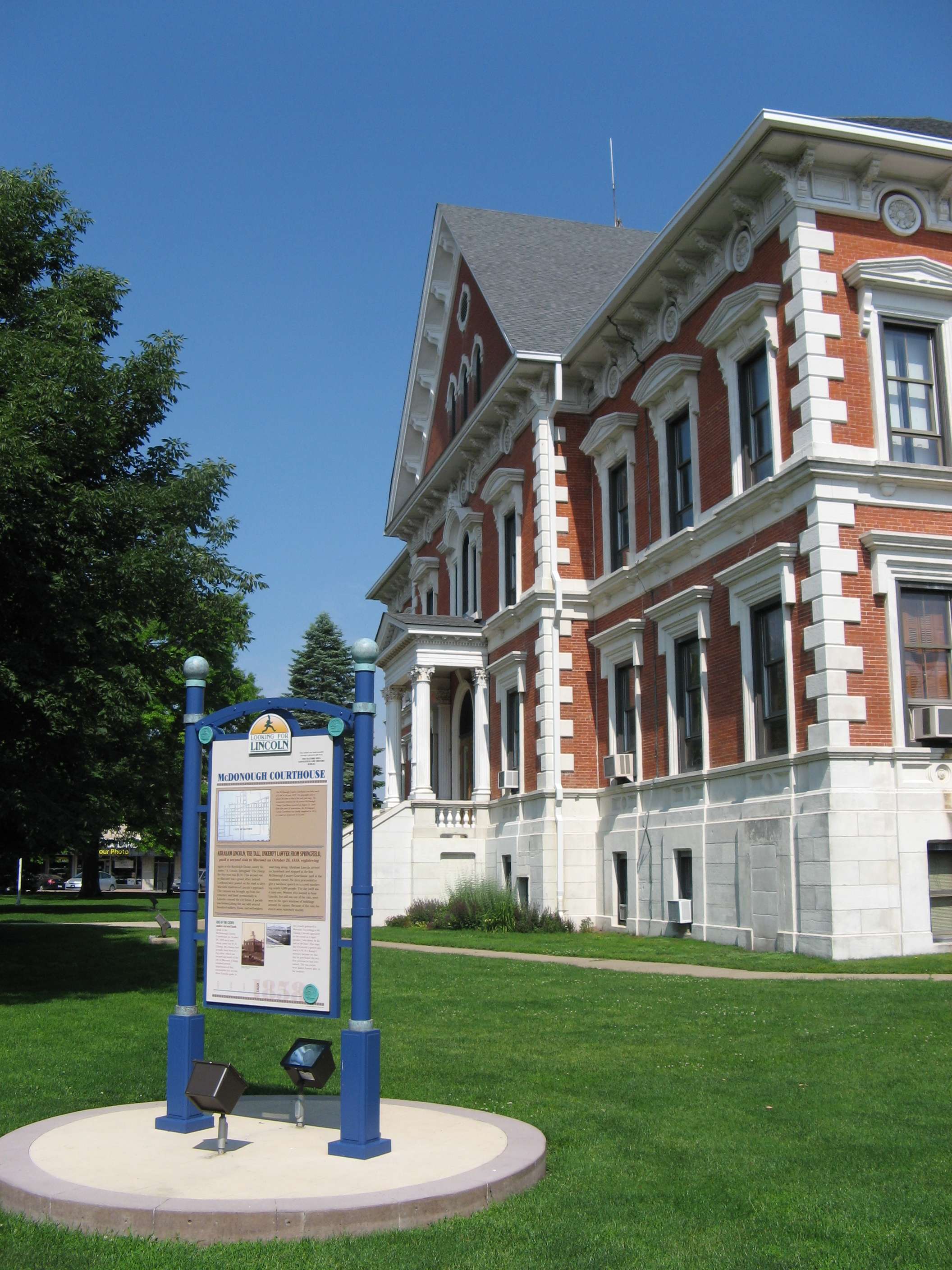 McDonough County Courthouse | Enjoy Illinois