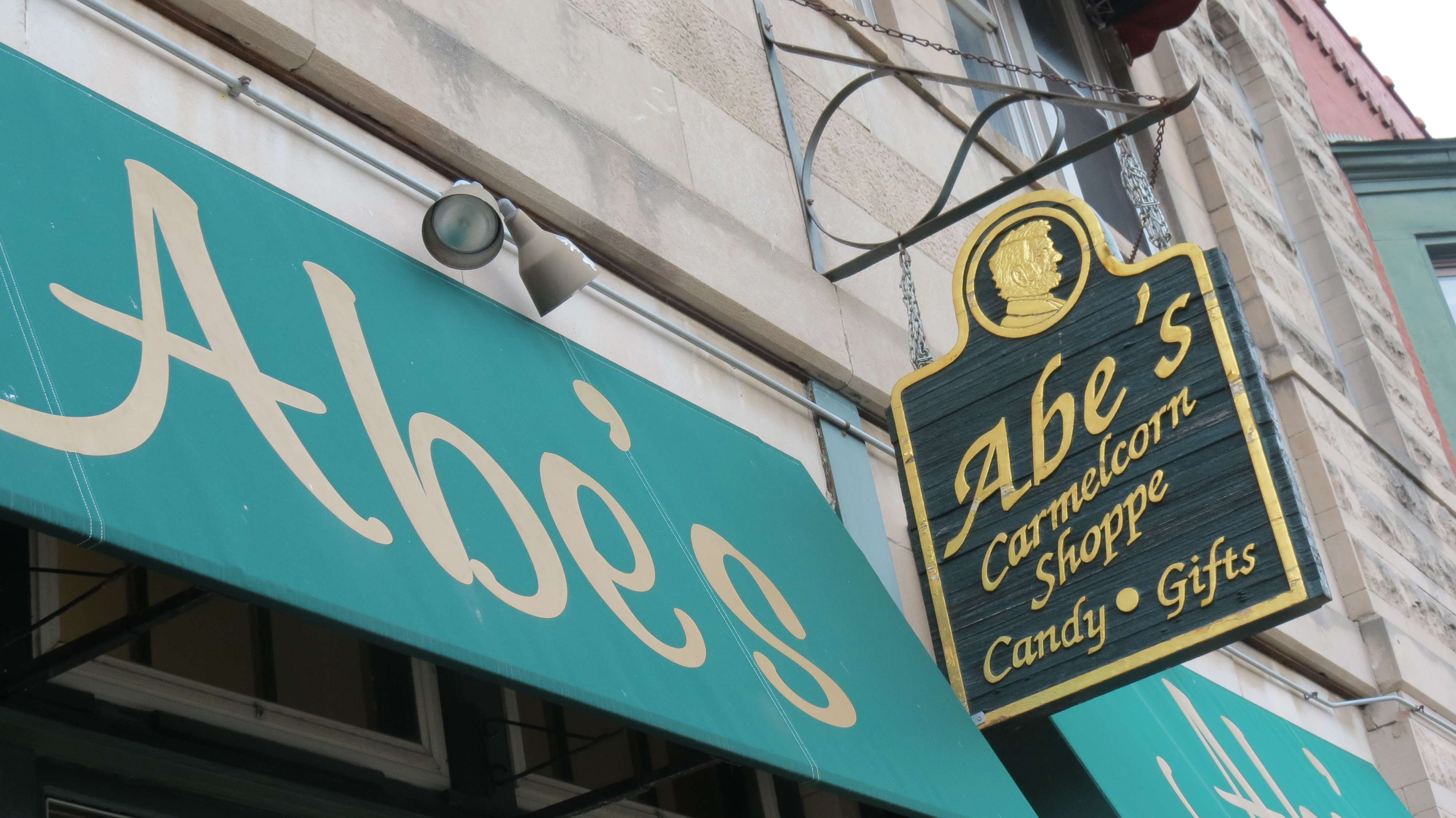 Abe's Carmelcorn Shoppe | Enjoy Illinois