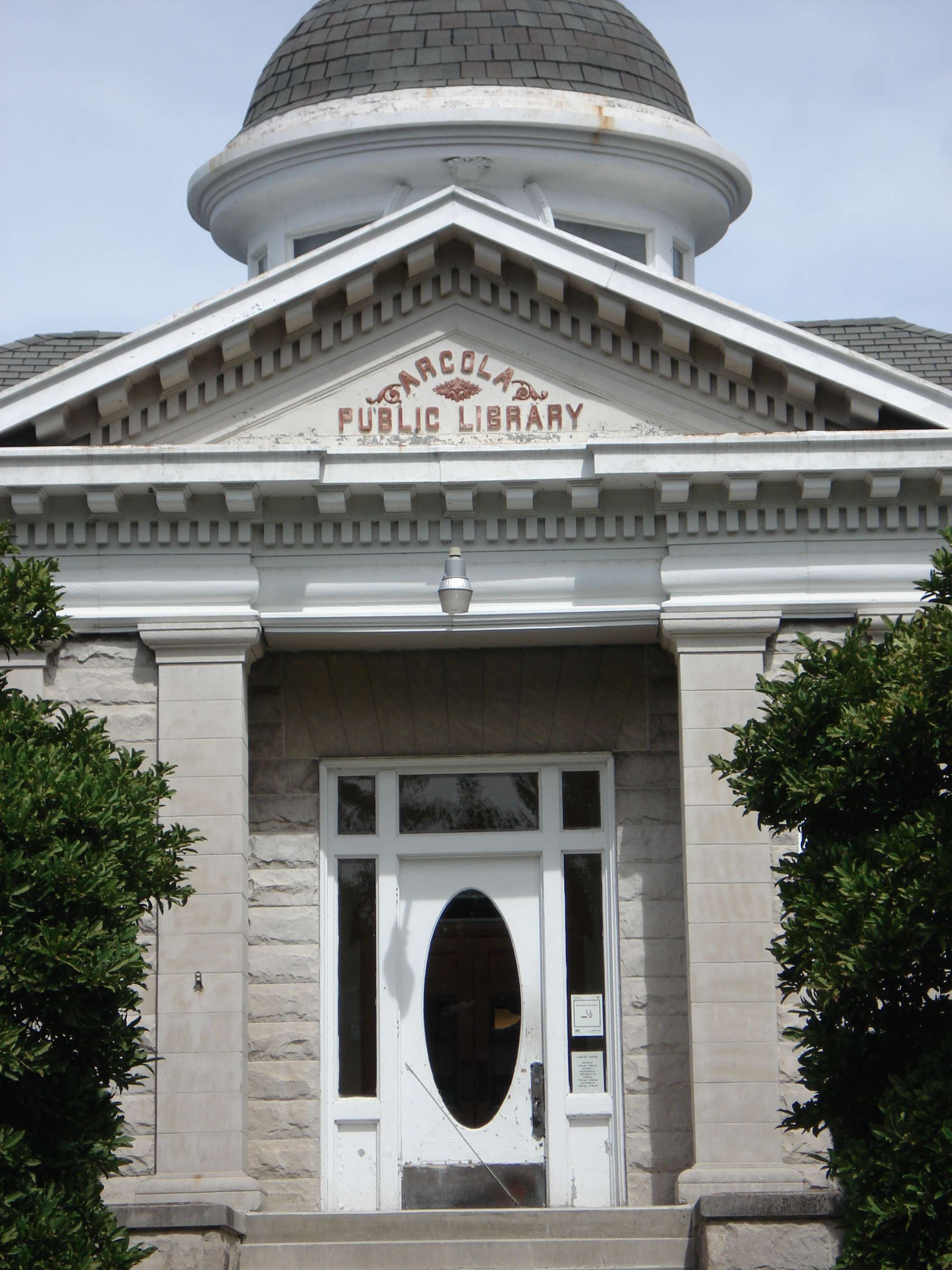 Andrew Carnegie Library - The Arcola Public Library | Enjoy Illinois ...