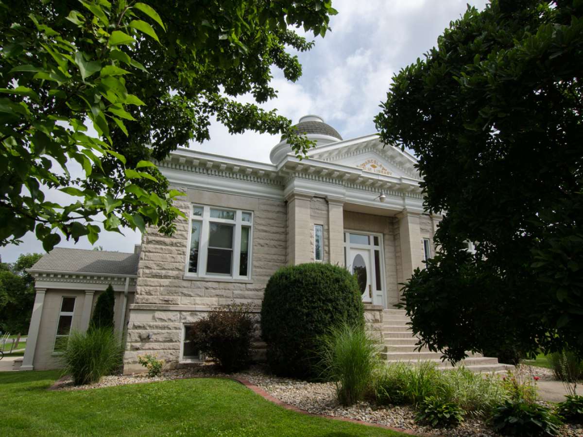 Andrew Carnegie Library - The Arcola Public Library | Enjoy Illinois ...