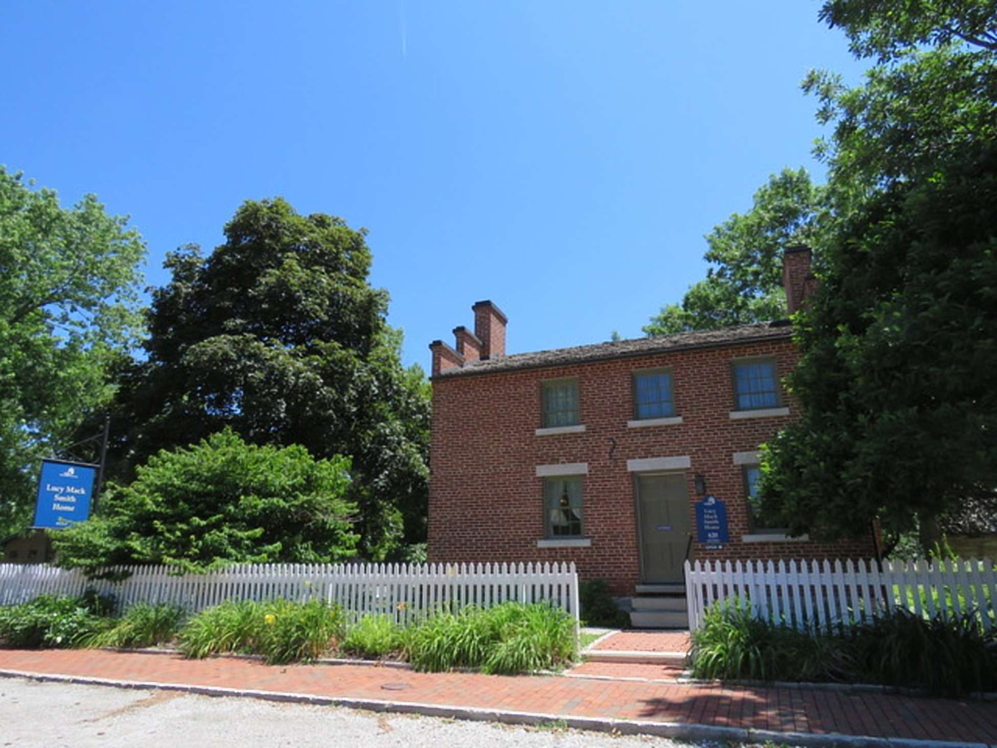 Lucy Mack Smith Home | Enjoy Illinois