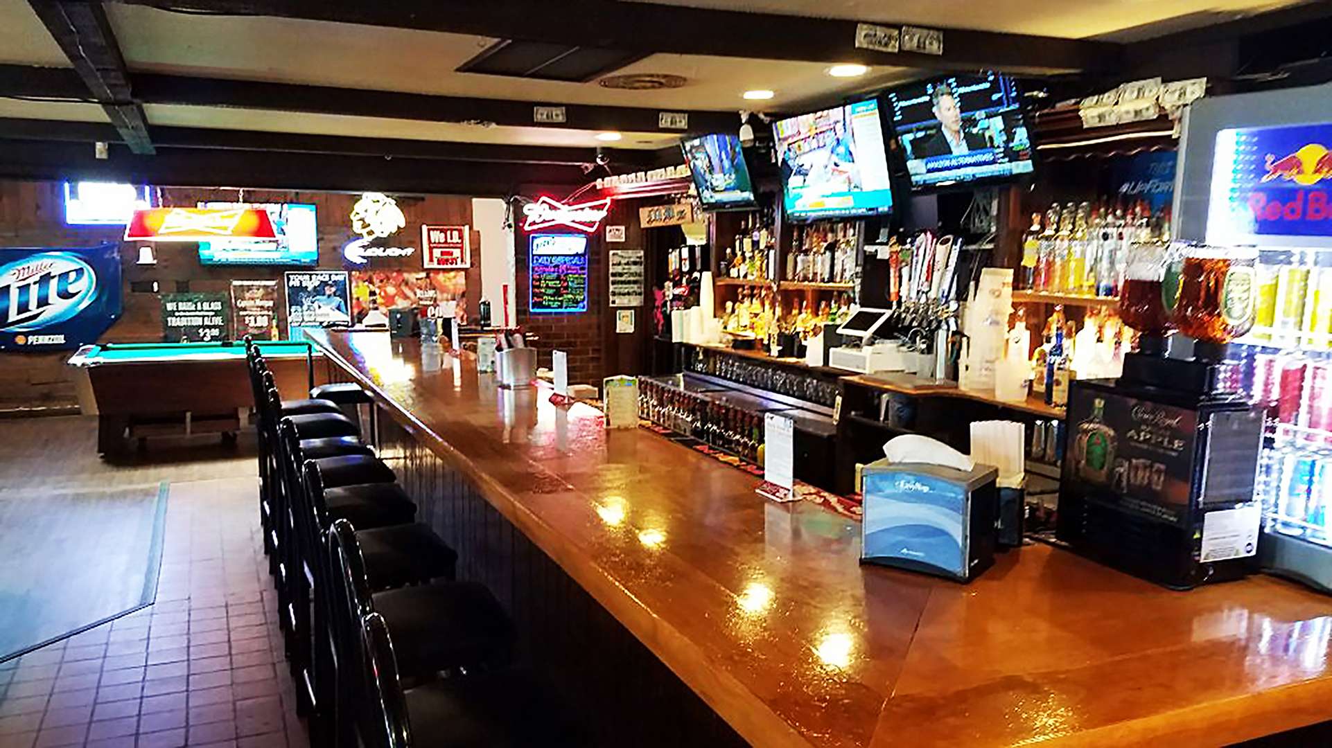 MD's Sports Bar & Grill | Enjoy Illinois