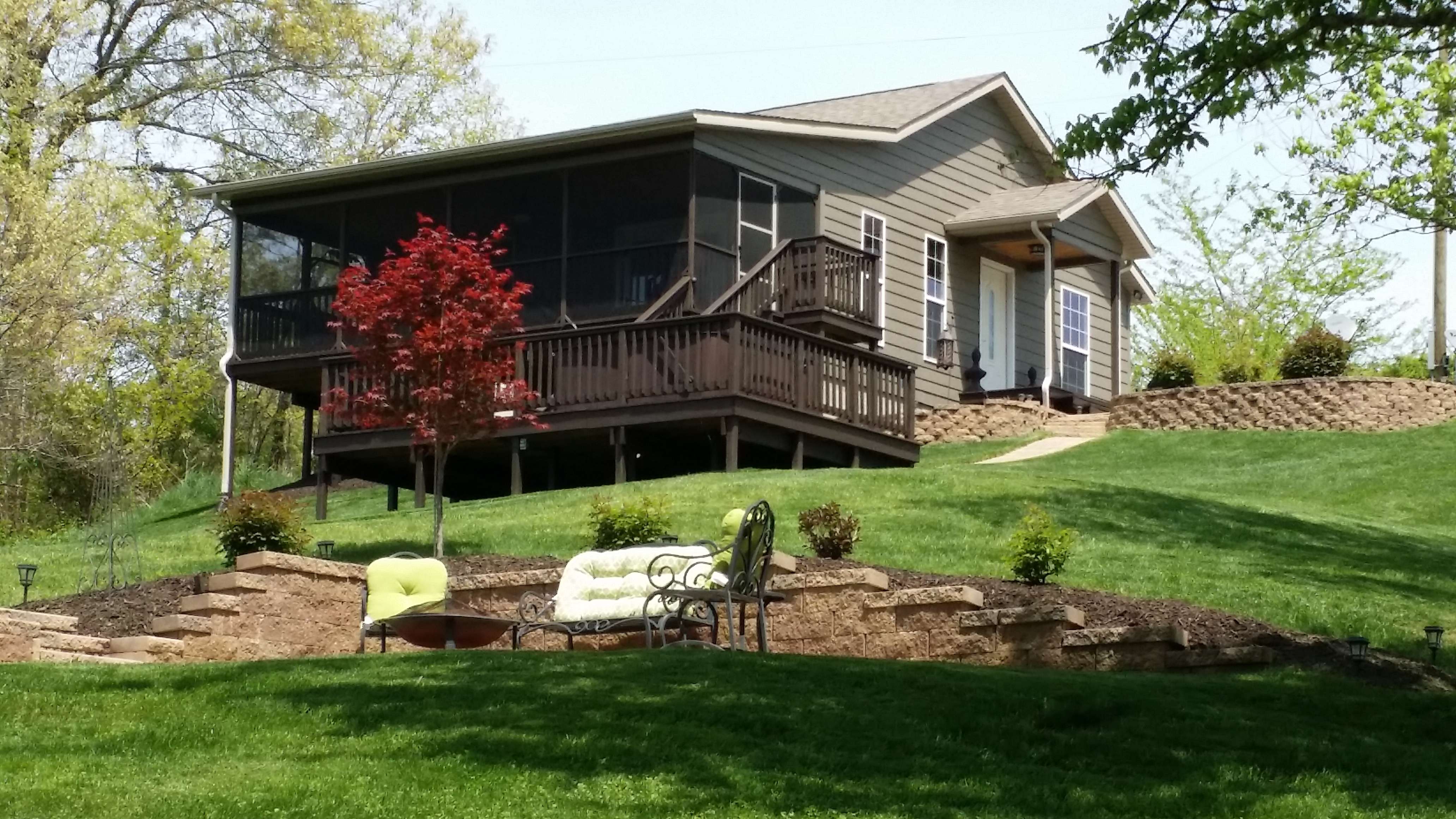 Doc's Lakeside Cabin | Enjoy Illinois