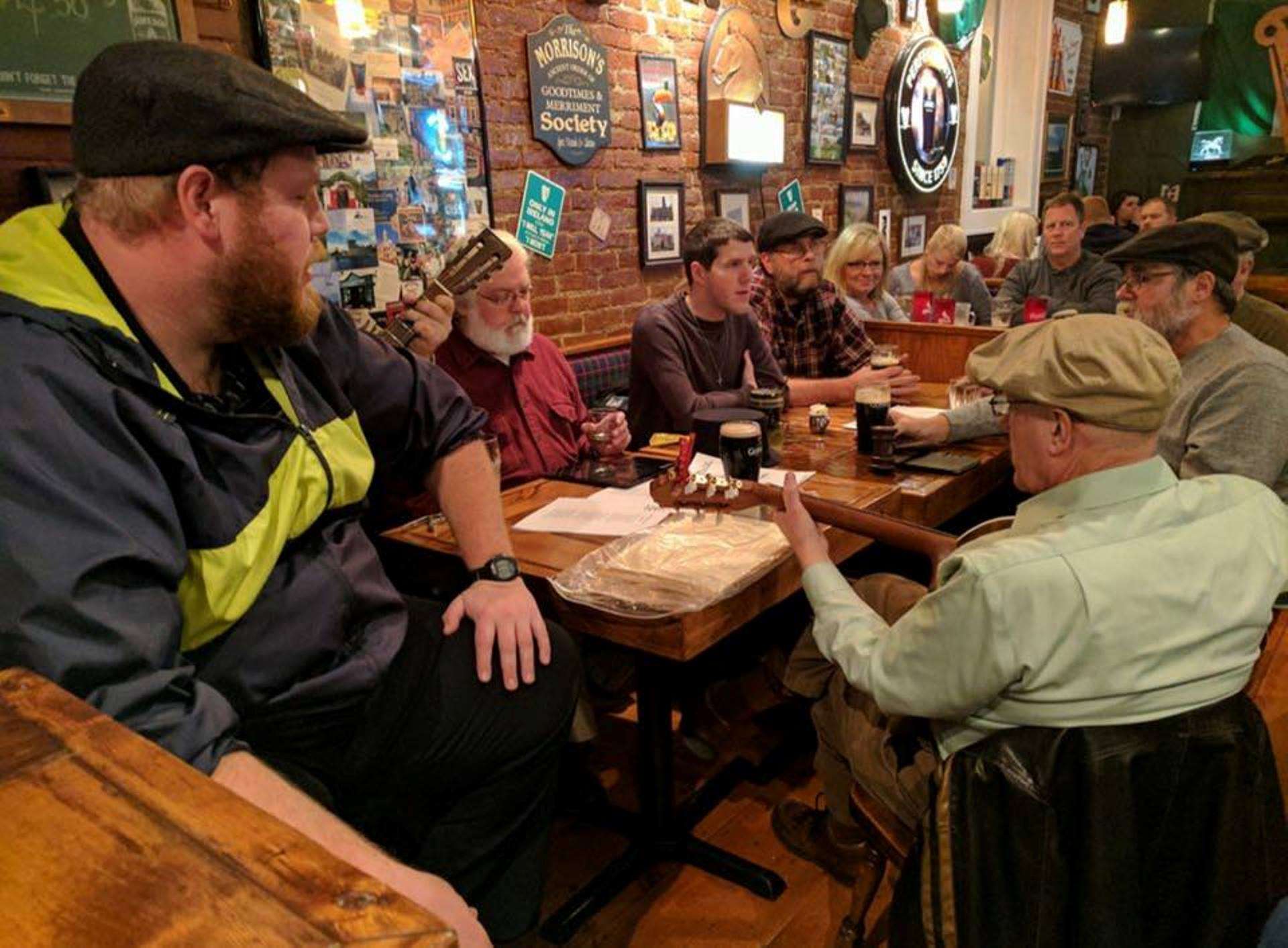 Morrisons Traditonal Irish Pub – ELXJC