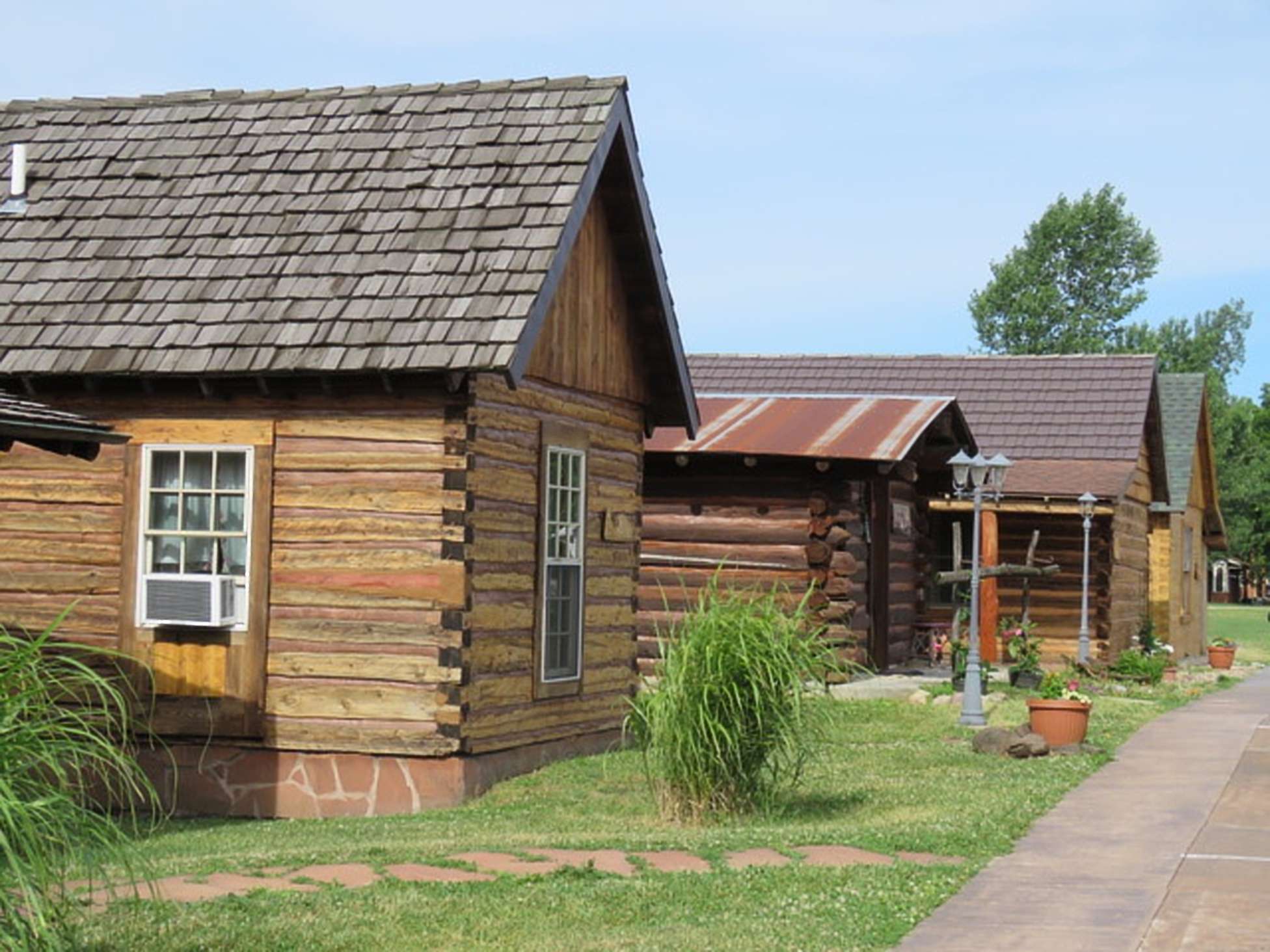 Nauvoo Log Cabins | Enjoy Illinois