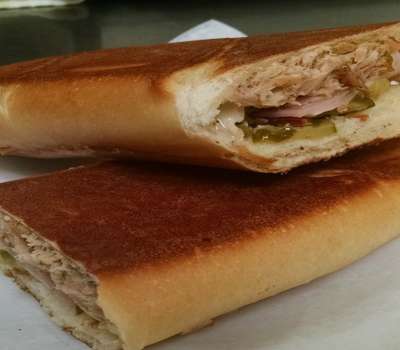 New Moon Cafe | Enjoy Illinois