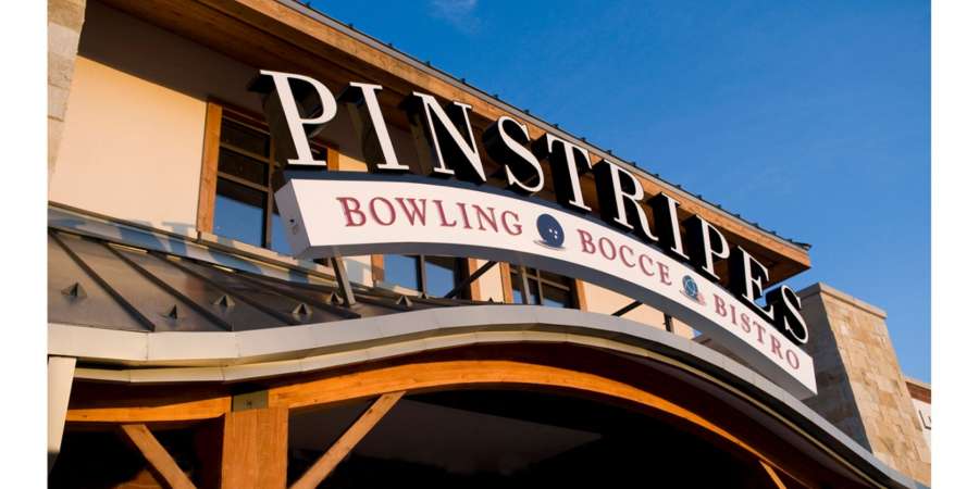 Pinstripes - Oak Brook | Enjoy Illinois
