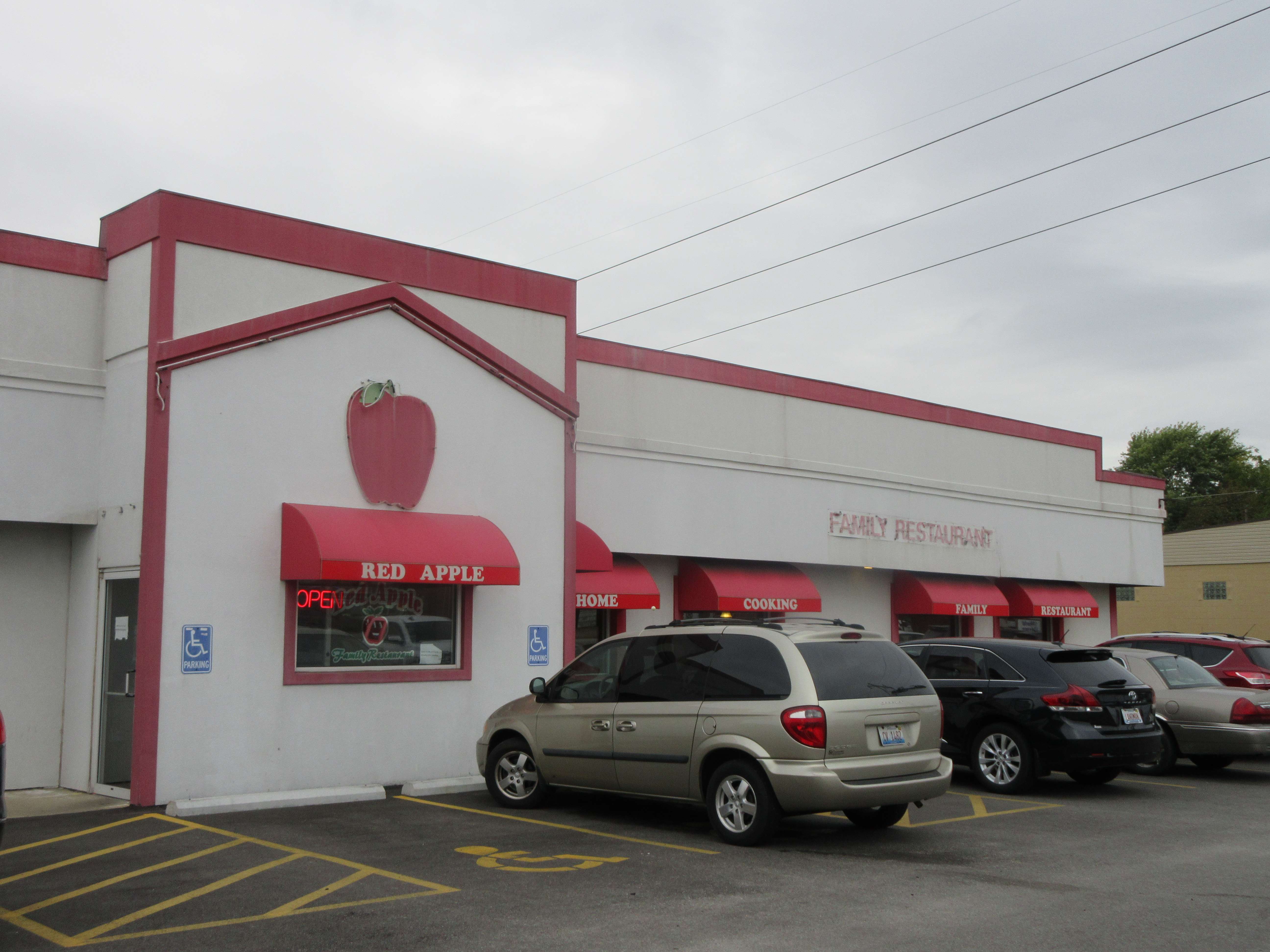 Red Apple Restaurant | Enjoy Illinois