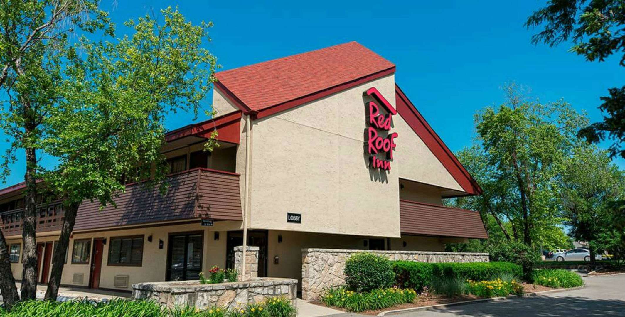 Red Roof Inn - Rockford | Enjoy Illinois