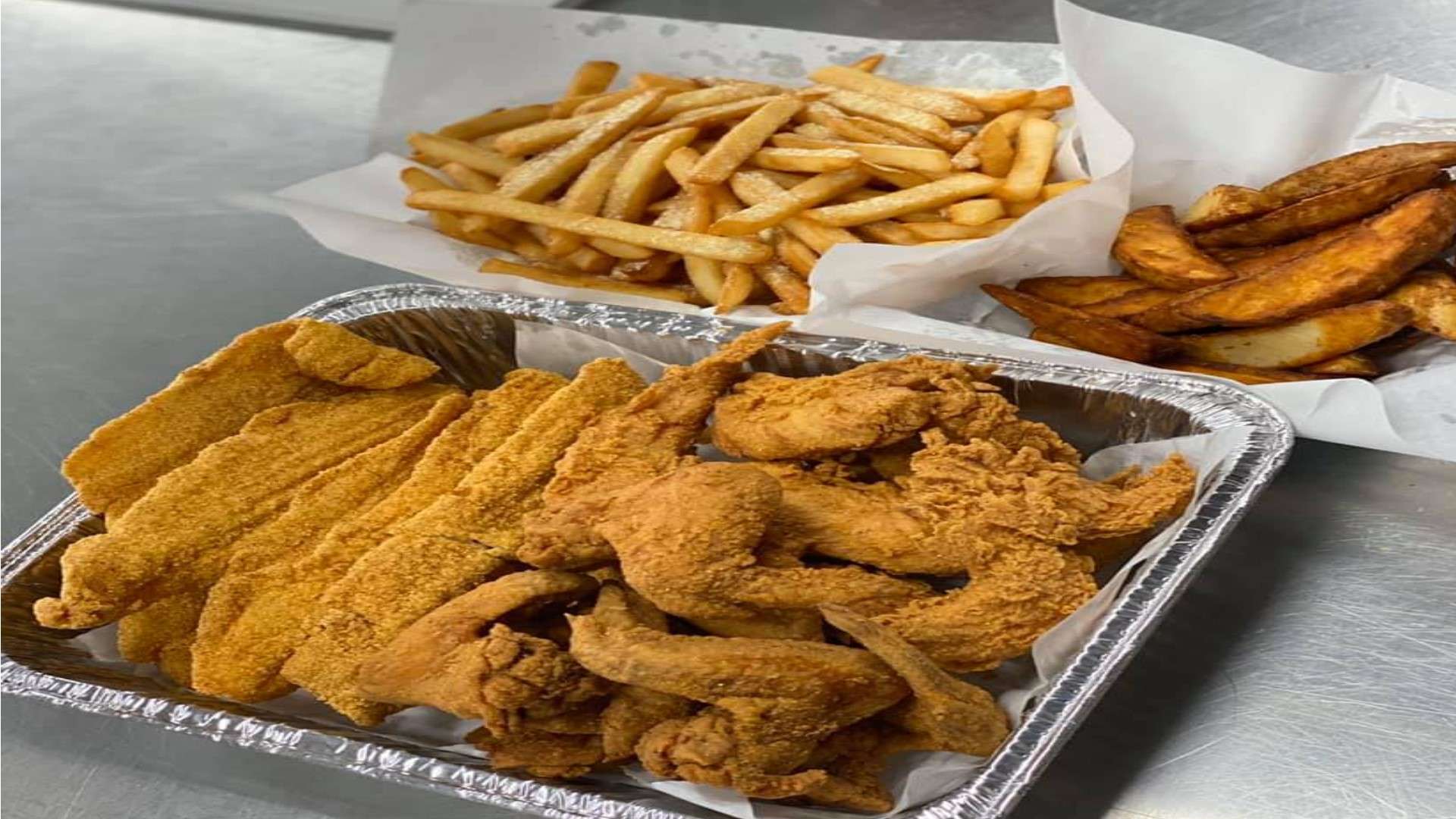 Sharks Fish & Chicken | Enjoy Illinois