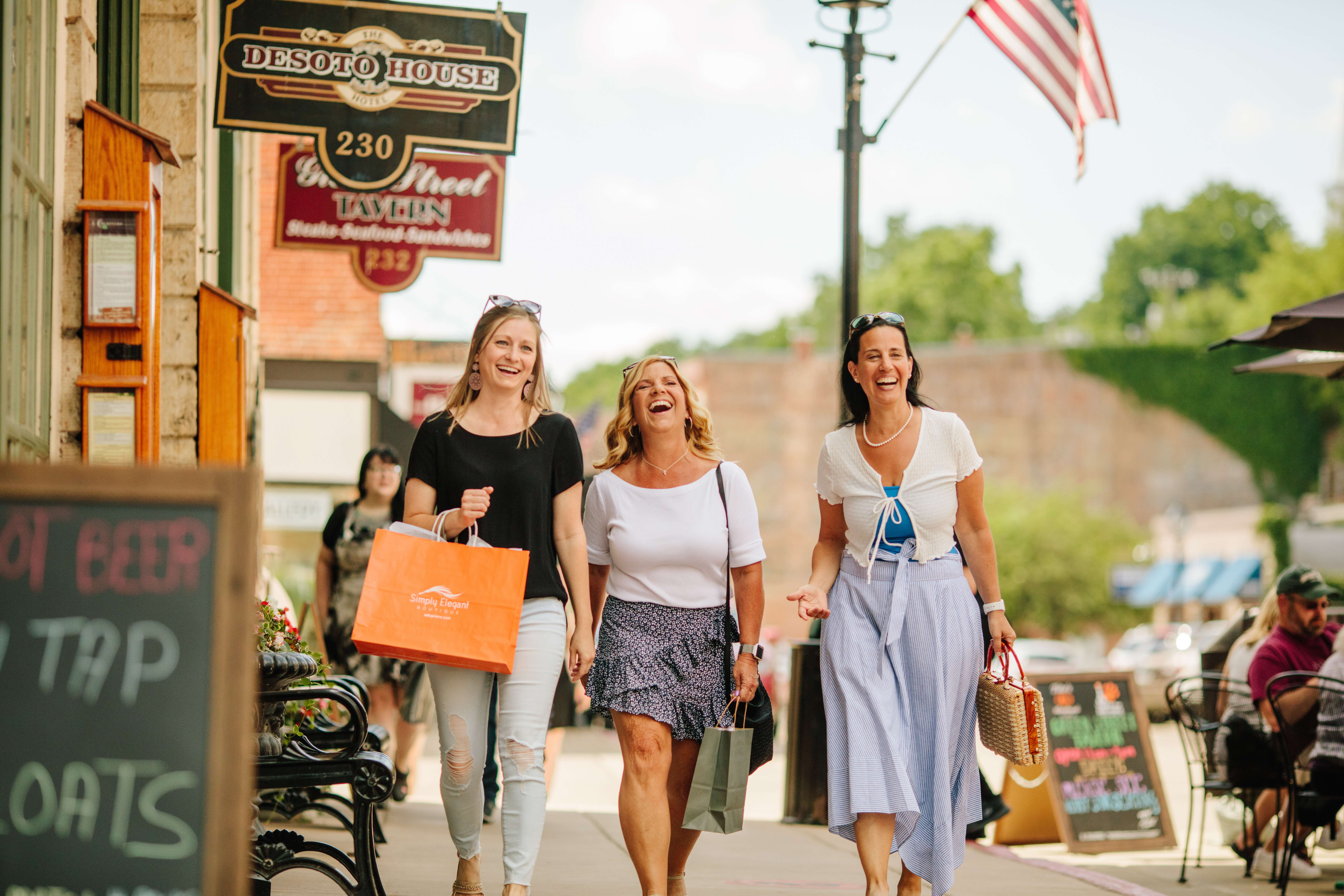 Galena Main Street Sidewalk Sale | Enjoy Illinois