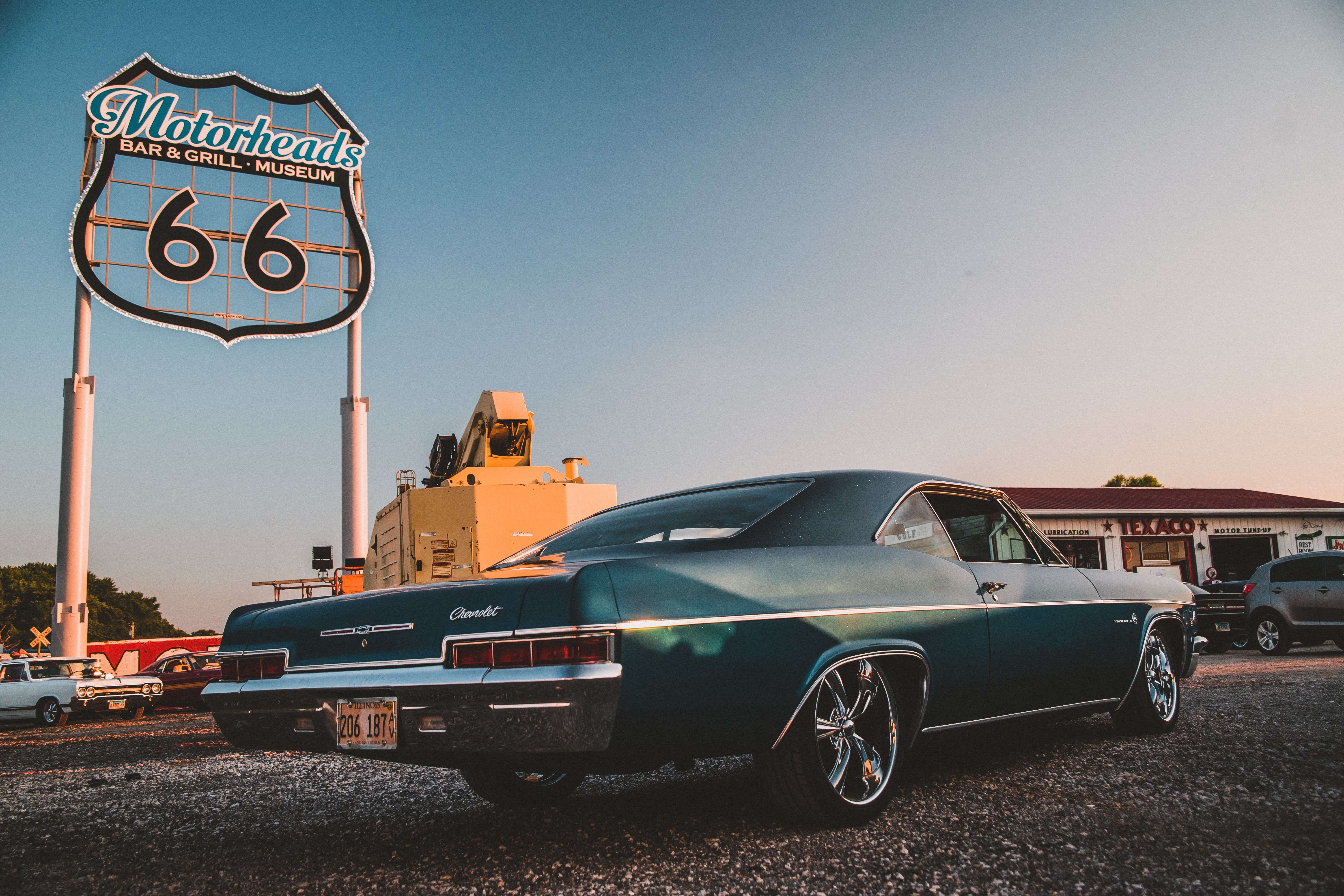 Route 66 Motorheads Bar, Grill, & Museum | Enjoy Illinois