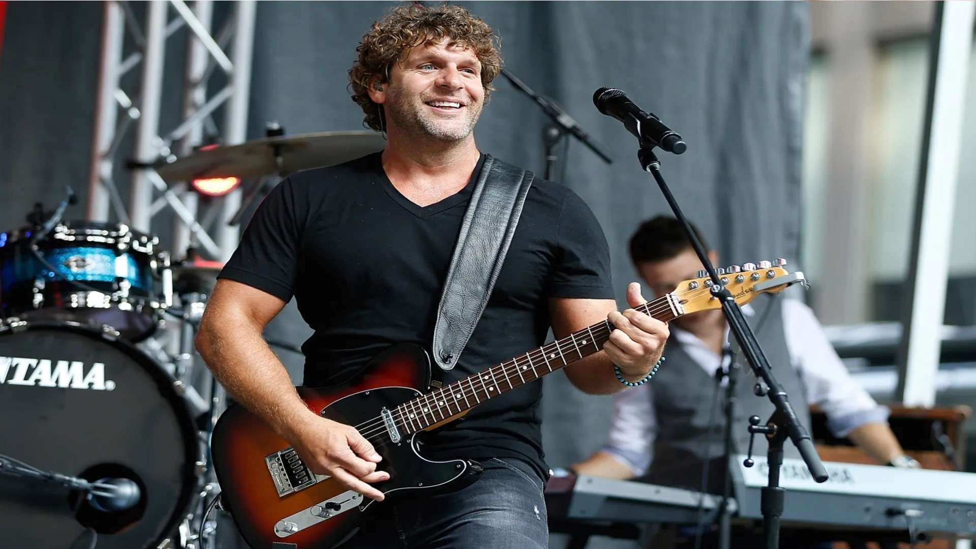 Billy Currington at the Devon Lakeshore Amphitheater | Enjoy Illinois