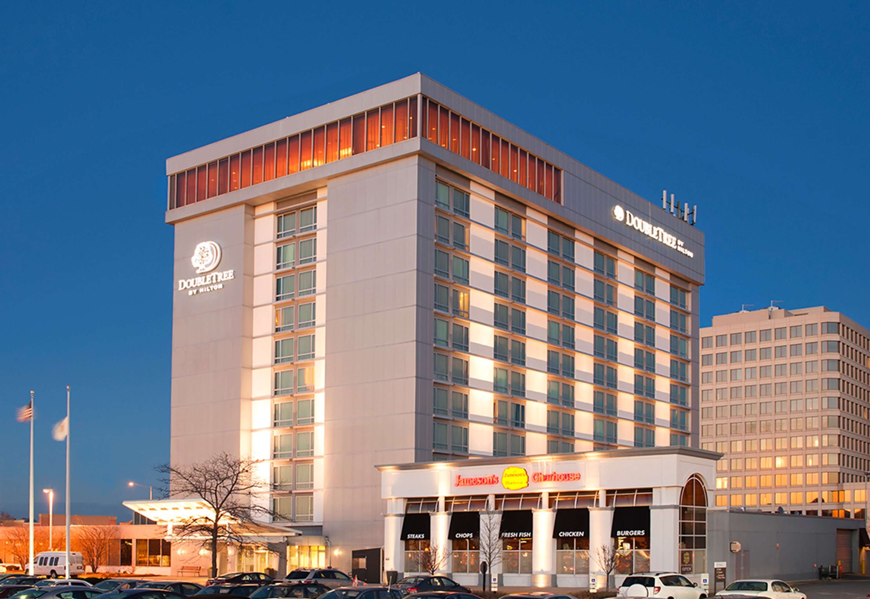 DoubleTree Hotel and Conference Center Chicago North Shore | Enjoy Illinois