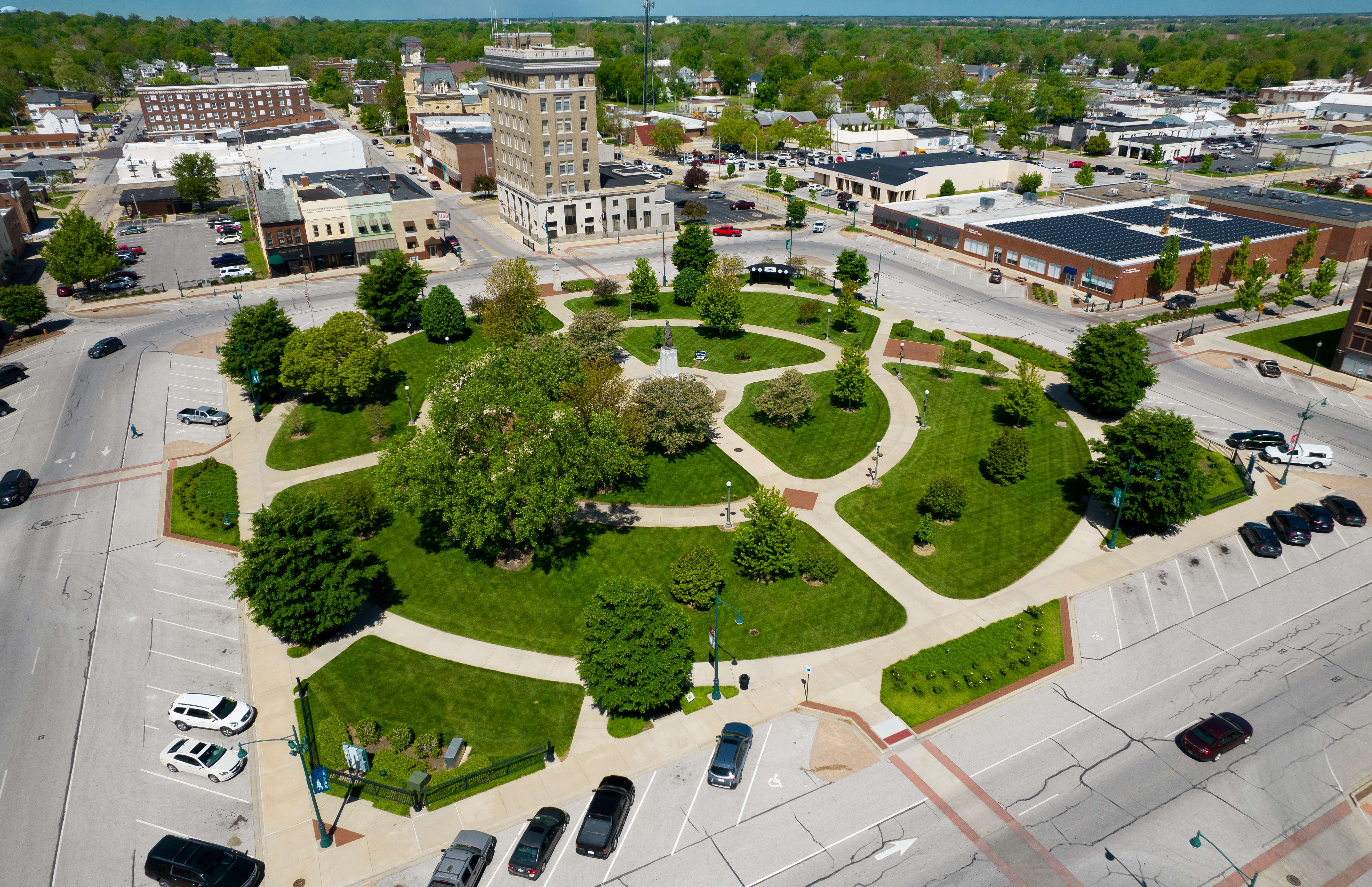 Jacksonville Main Street | Enjoy Illinois