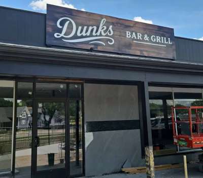 Dunk's Bar & Gril | Enjoy Illinois