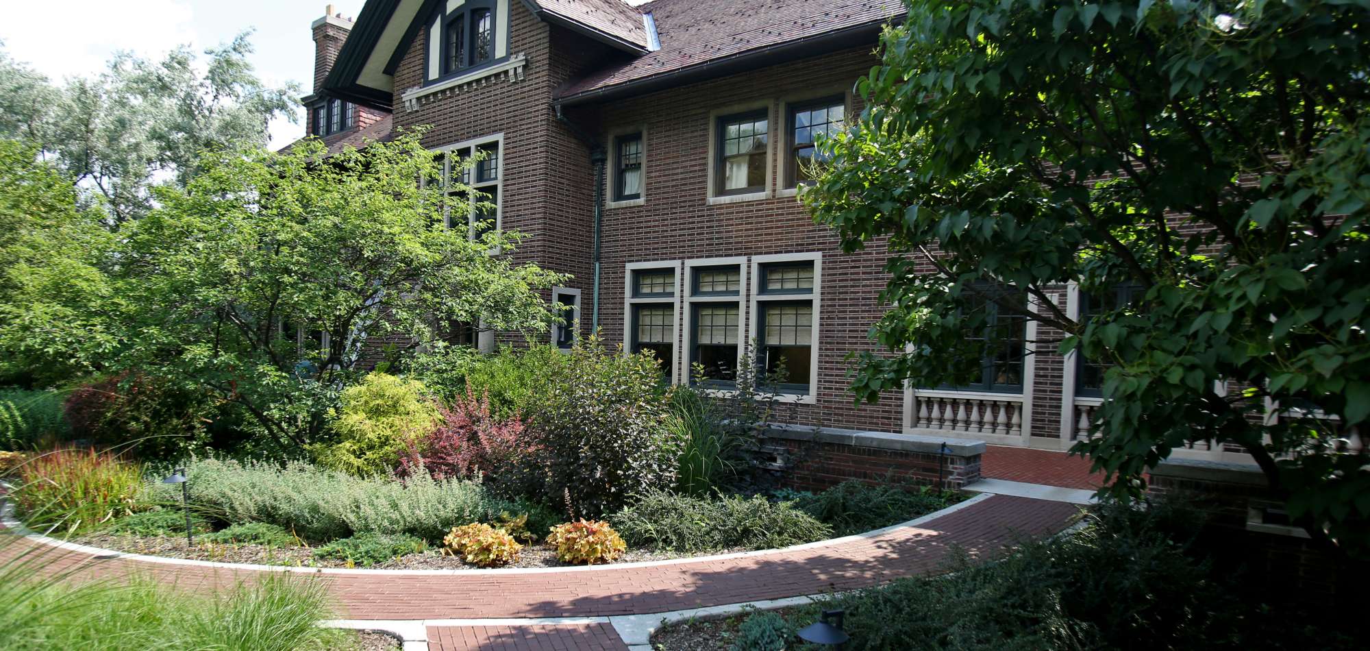 Cheney Mansion | Enjoy Illinois