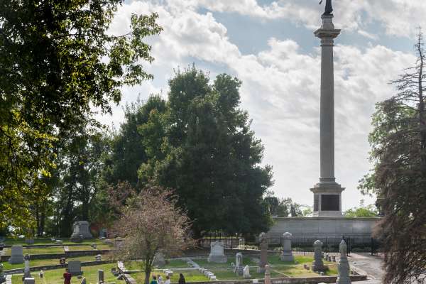 Robert Wadlow Statue | Enjoy Illinois | Enjoy Illinois