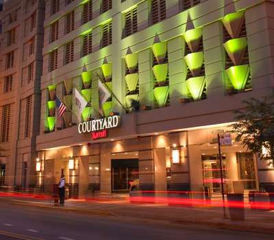 Courtyard by Marriott - Chicago Downtown | Enjoy Illinois
