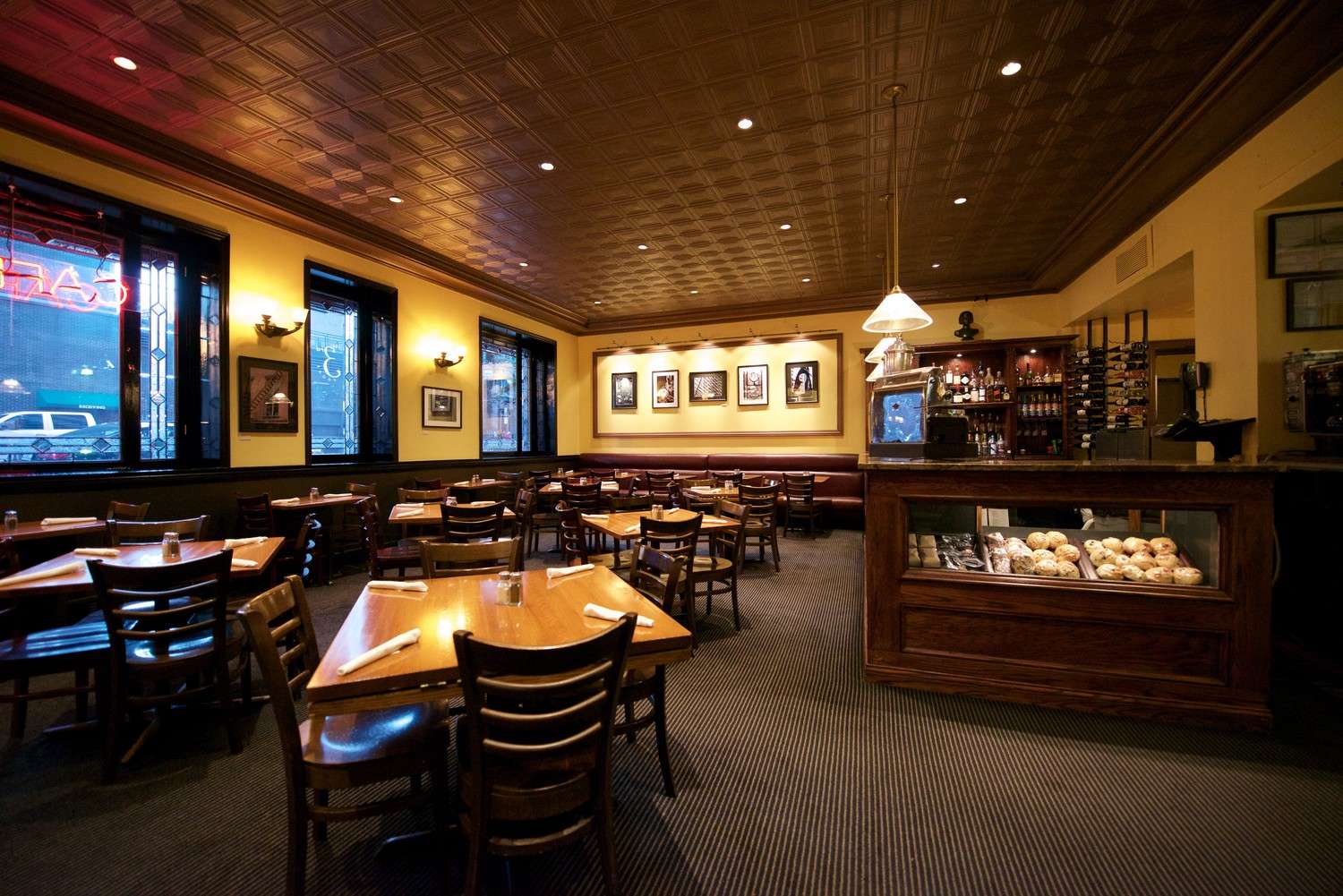 The 3rd Coast Cafe and Wine Bar | Enjoy Illinois