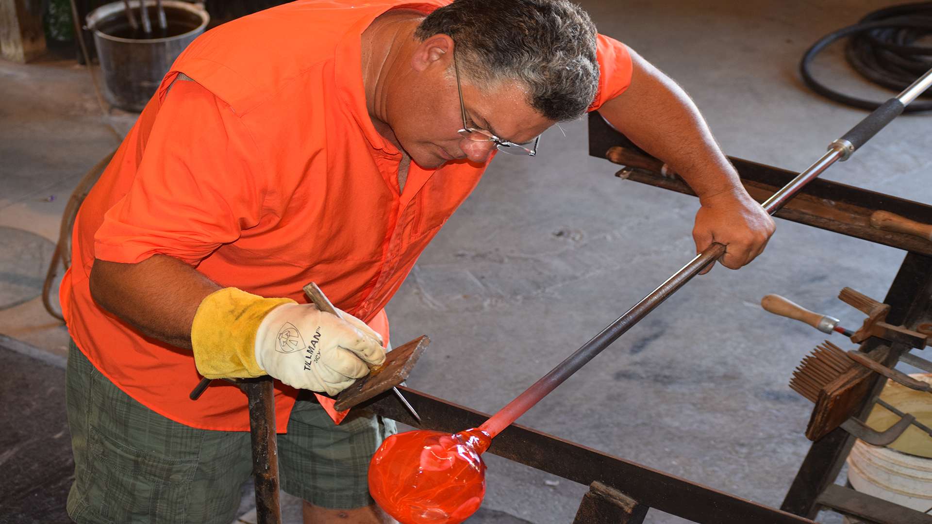 Lotton Art Glass Gallery & Studios | Enjoy Illinois