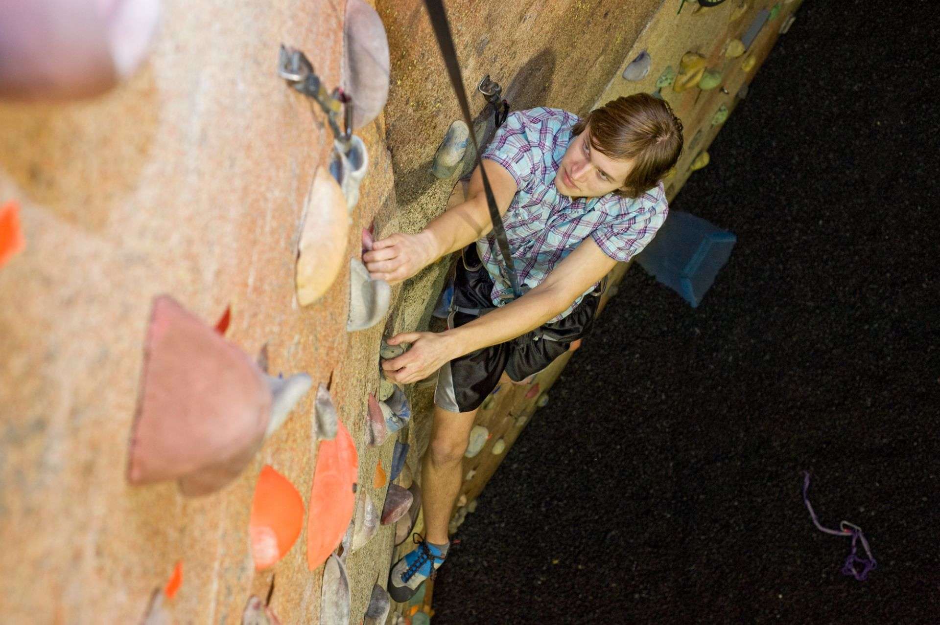 Upper Limits Rock Climbing Gym | Enjoy Illinois