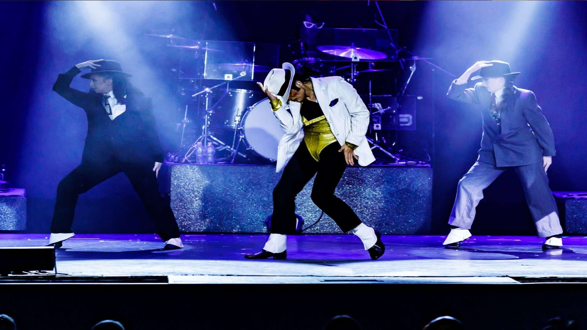 MJ: The Illusion - Reliving The King of Pop at the Lincoln Square ...