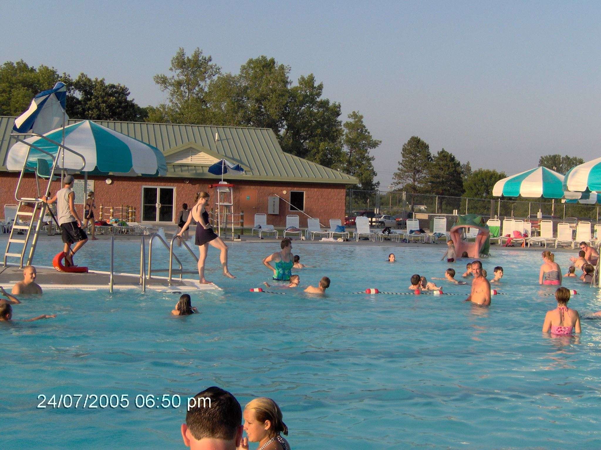 Family Aquatic Center | Enjoy Illinois