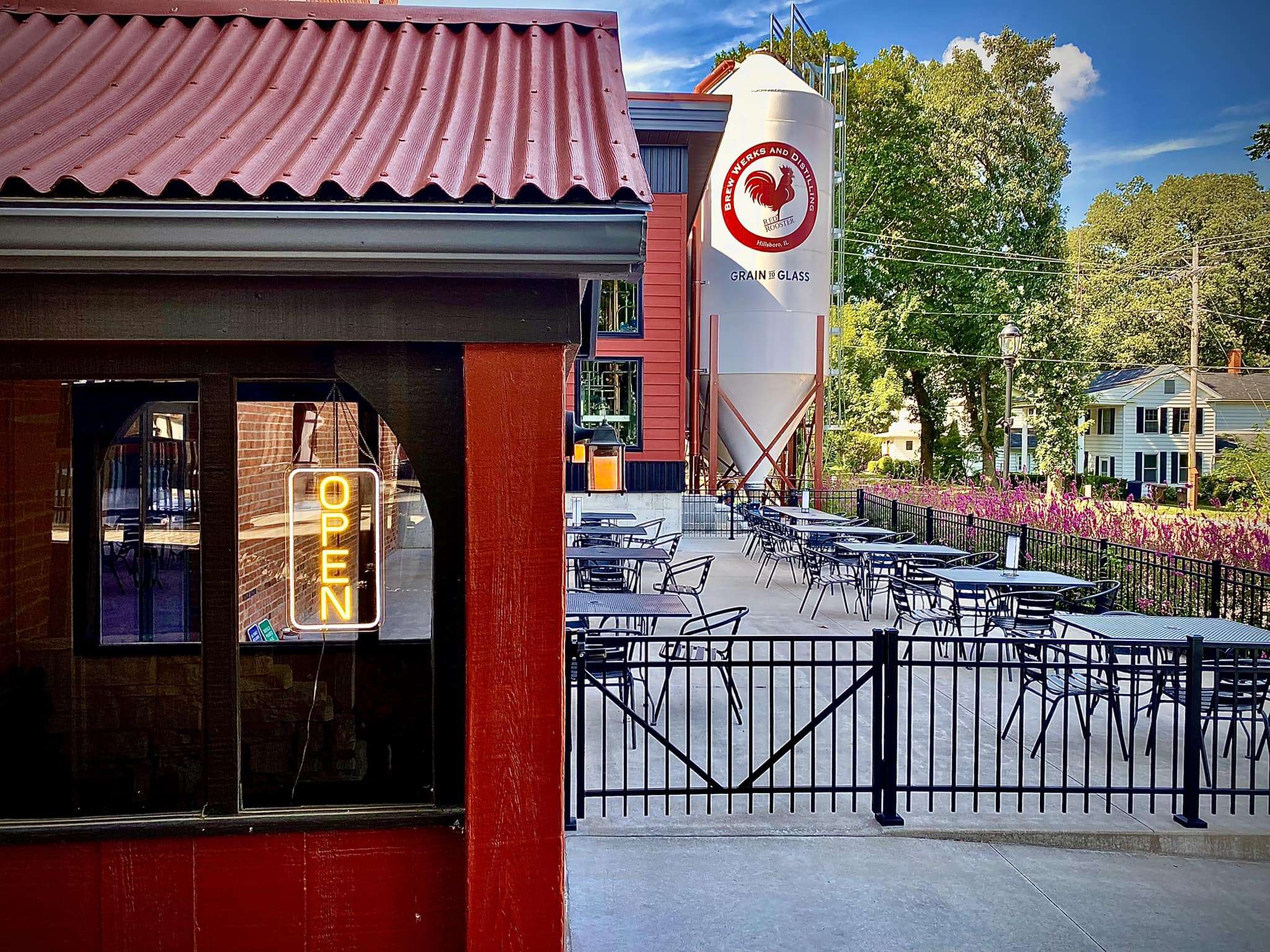 Red Rooster Brewery & Distillery | Enjoy Illinois